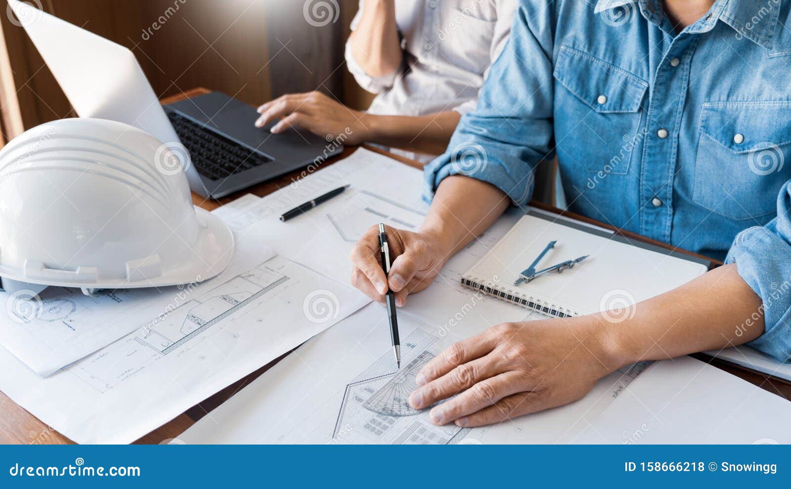 Engineer Architect Design Team Colleagues Working Office Discussing ...