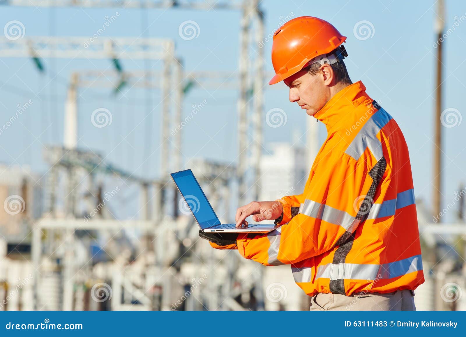 Engineer Builder Architect Team Working Check Roof Beam Construction ...