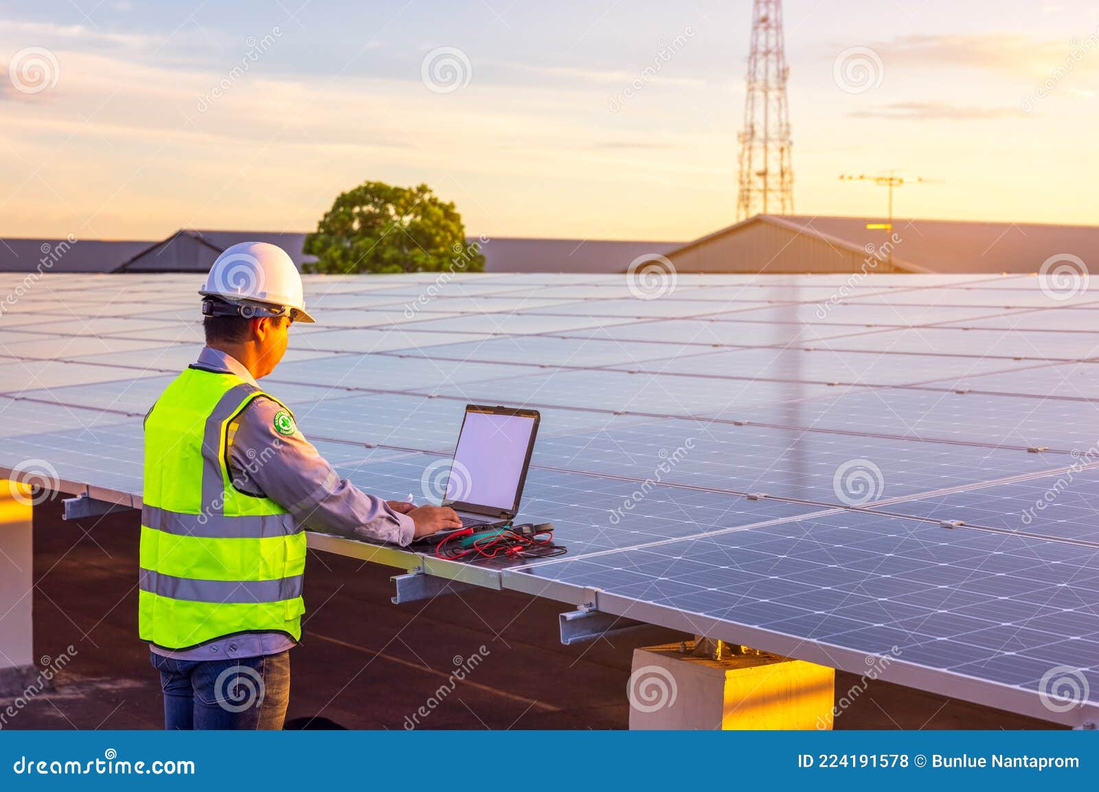 The Engineer is Checking the Solar Cell Photovoltaic Power Station ...