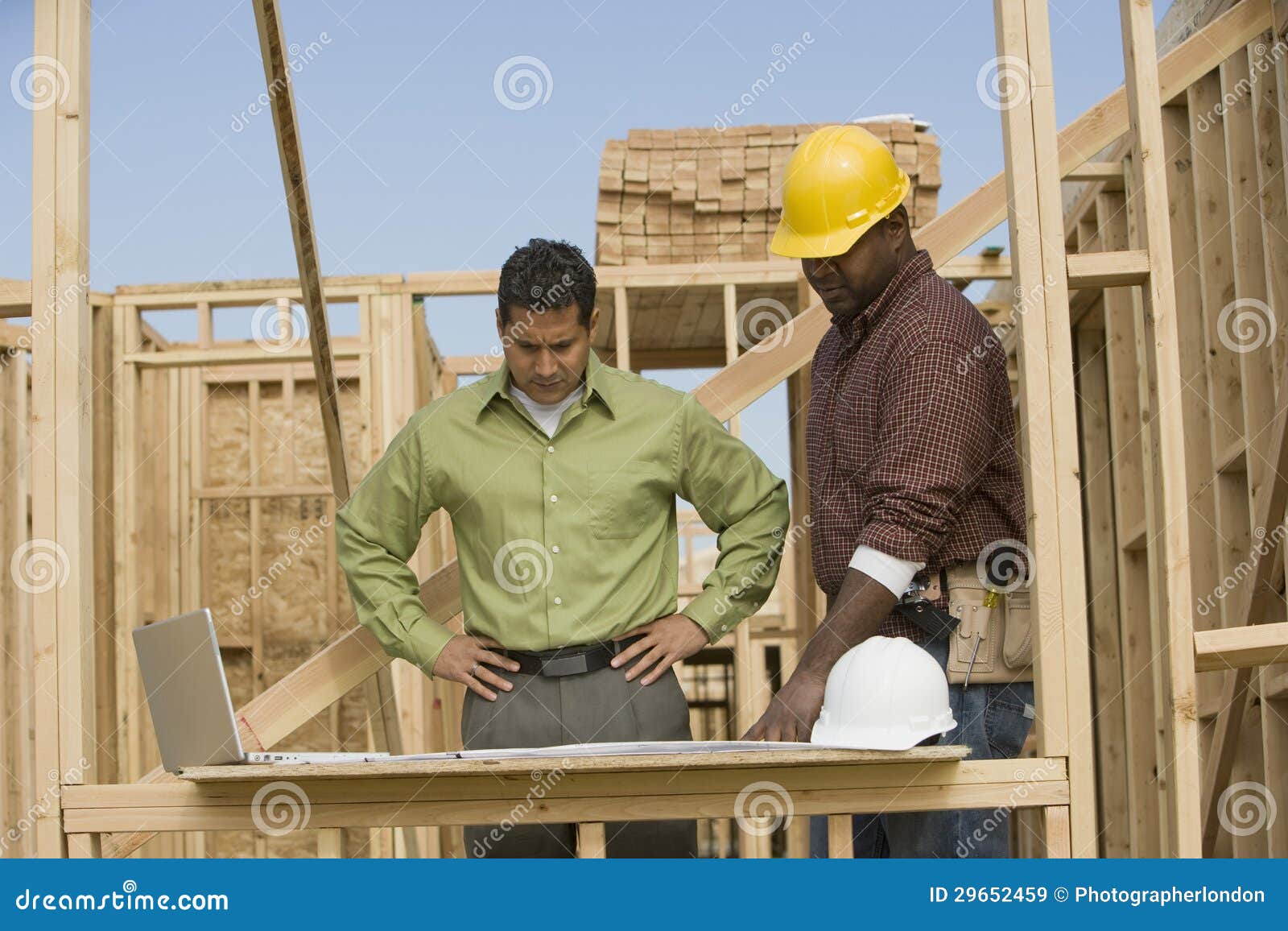 Engineer and Foreman Discussing Plans Stock Image - Image of occupation ...