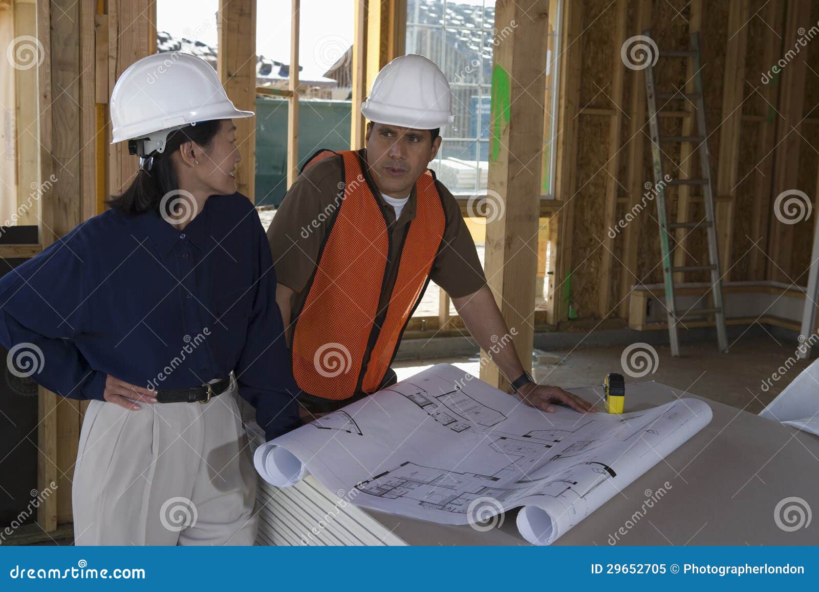 Engineer and Foreman in Discussion at Site Stock Image - Image of ...