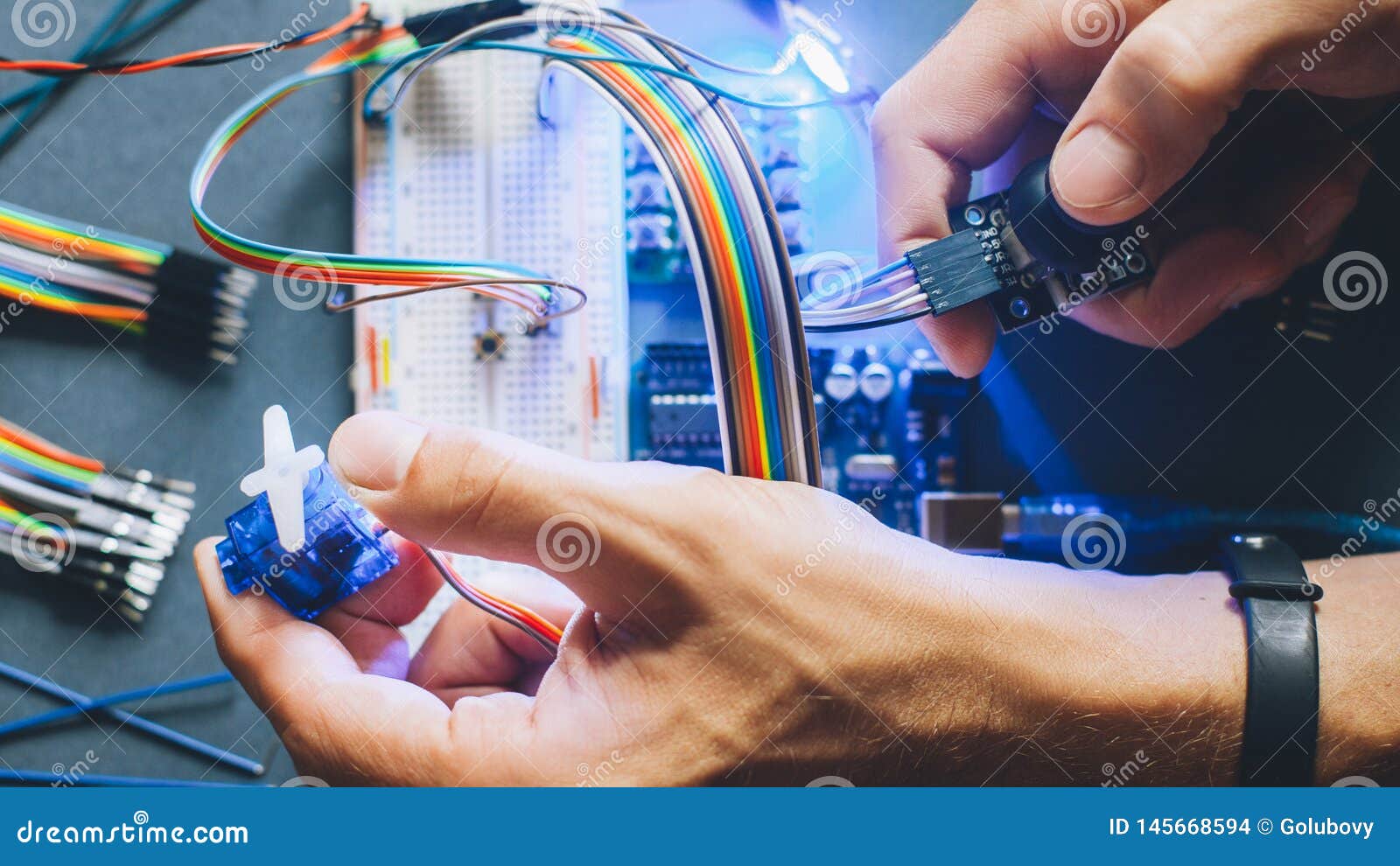 Prototype Of Electronic Sunflower Made Using LDR Sensor And Servo ...