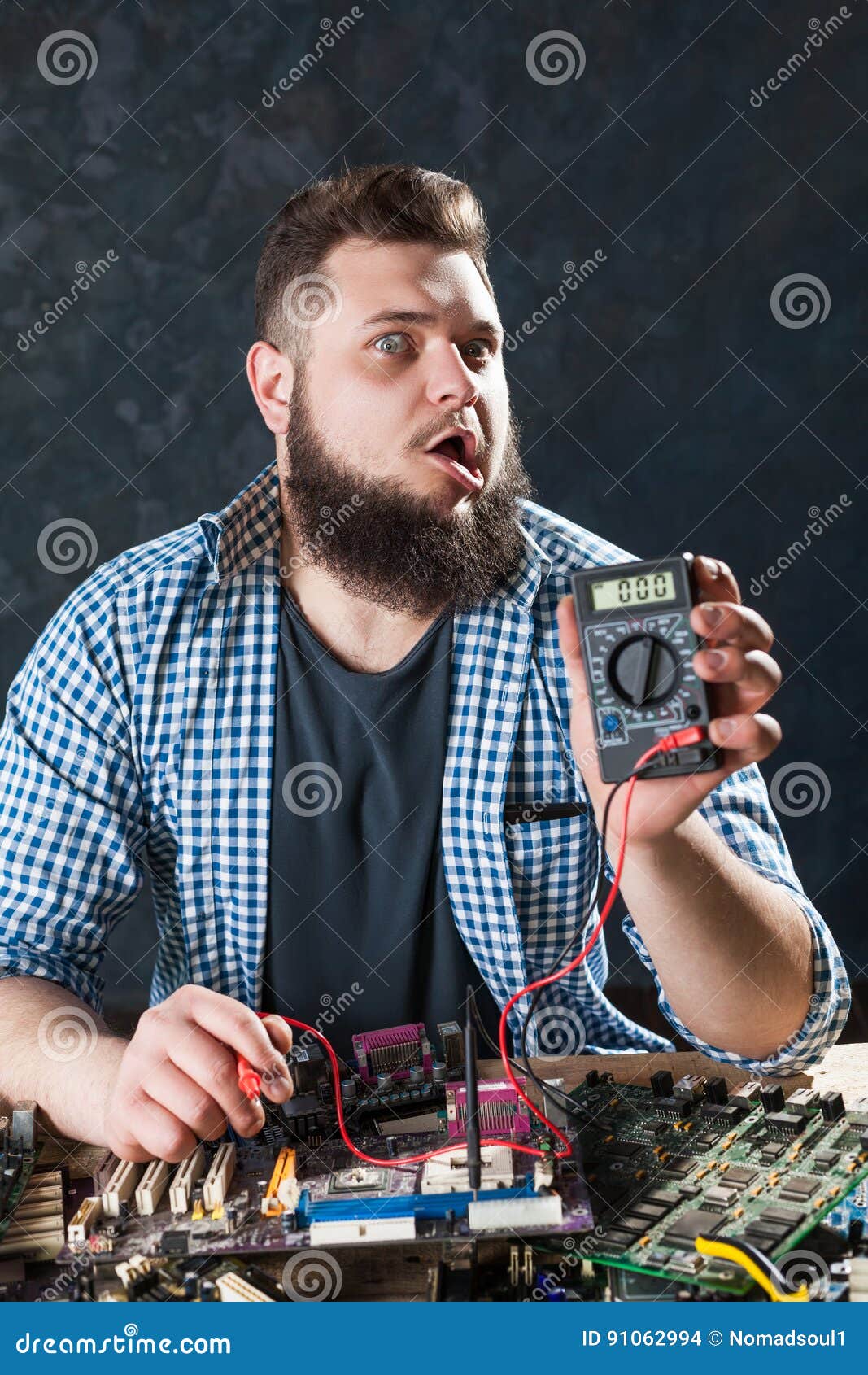 Engineer Makes Electronic Components Diagnostic Stock Photo - Image of ...