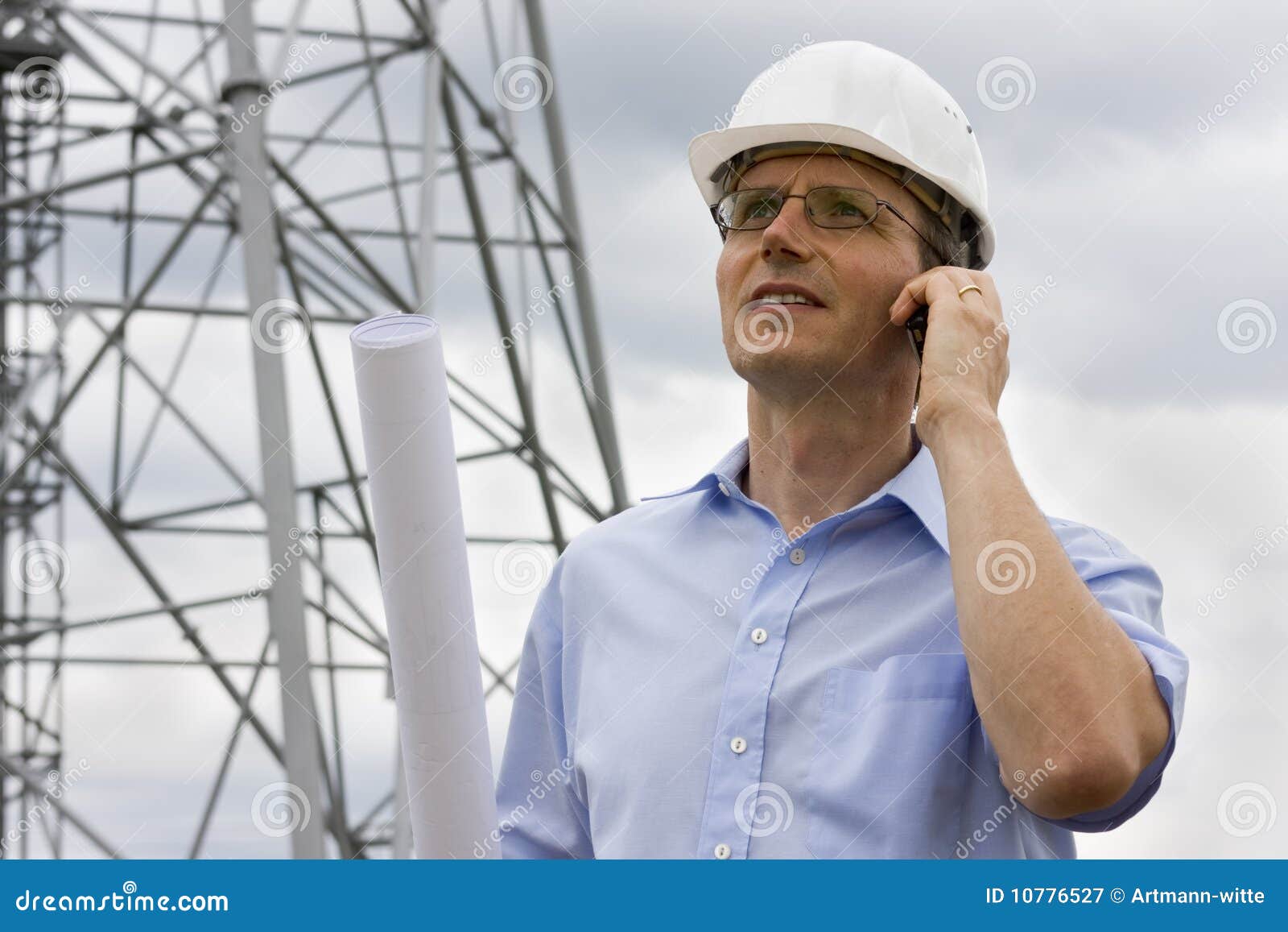 Engineer with mobile phone stock image. Image of phone - 10776527