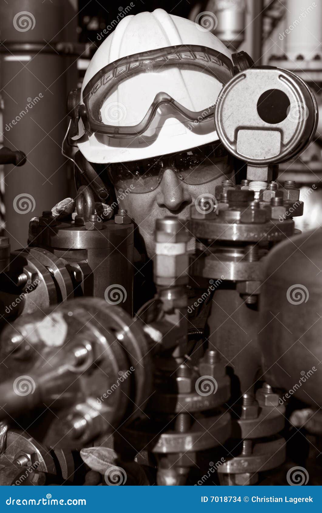 Engineer, Oil, Fuel and Gas Stock Photo - Image of industry, technology ...