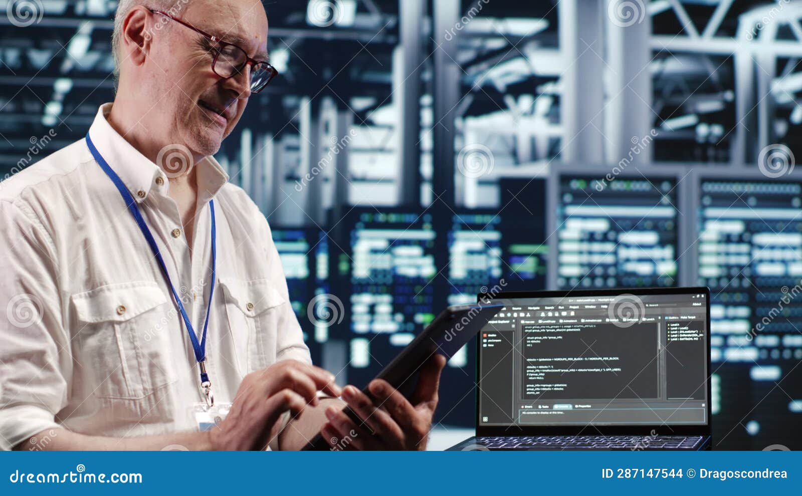 Engineer Running Code in Data Center Stock Footage - Video of admin, computing: 287147544