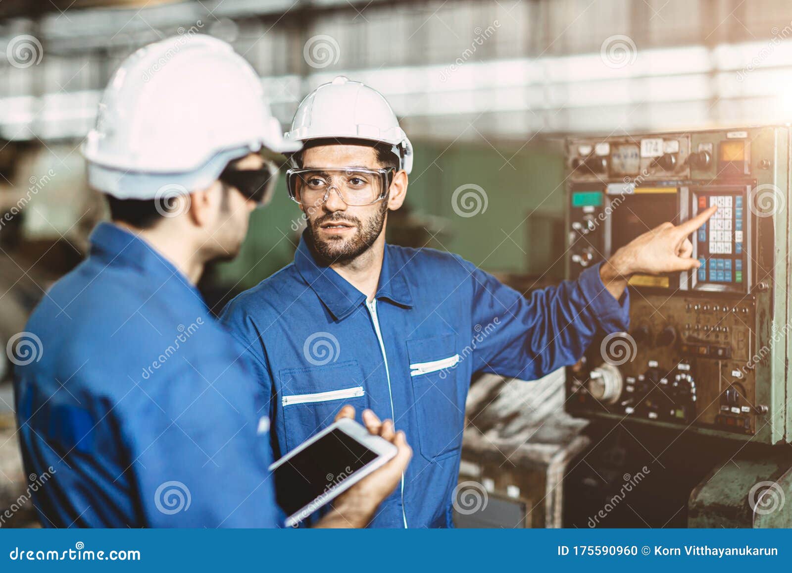 Engineer Team Talking Together To Discussion Teach and Learn Give ...