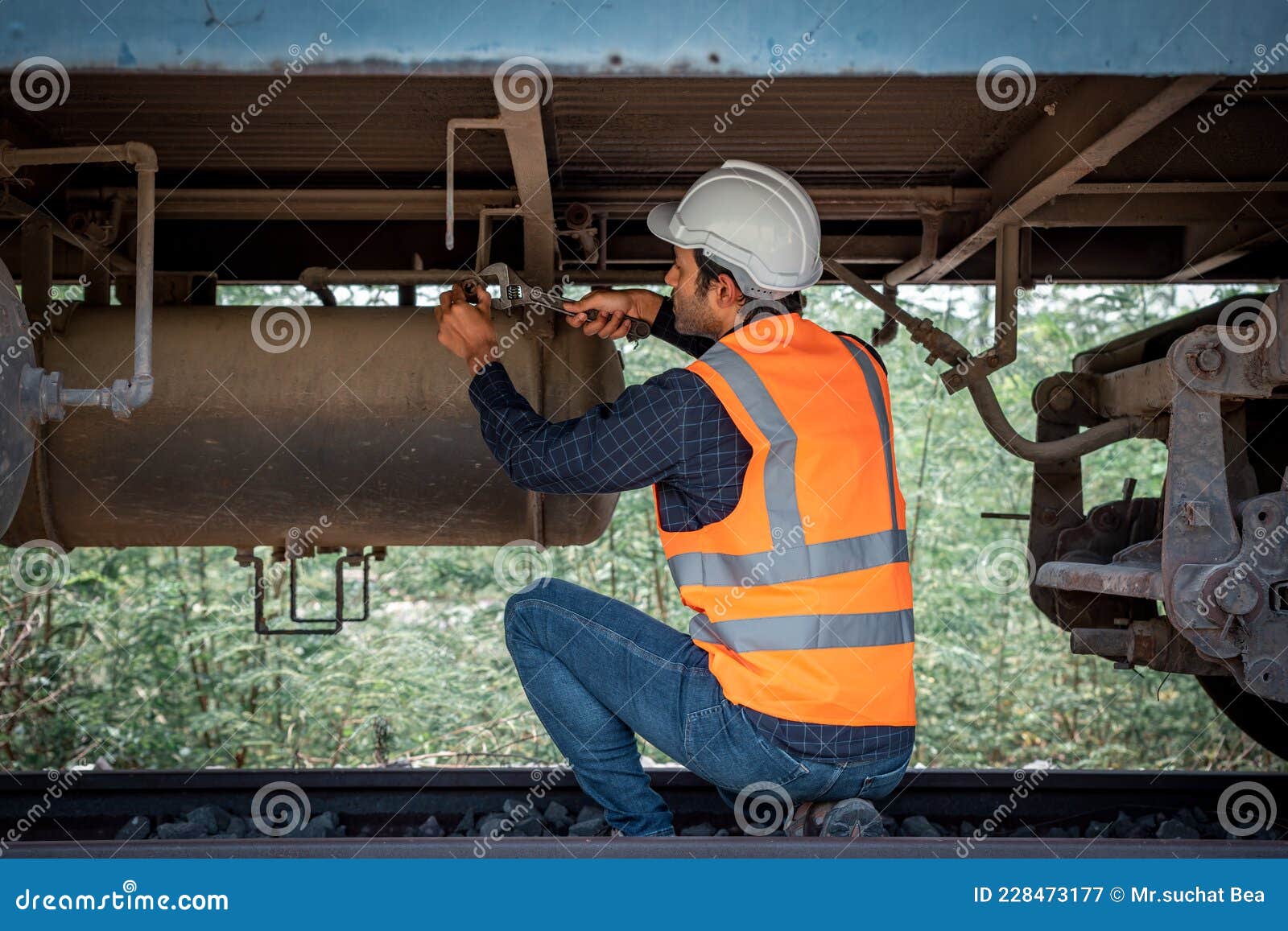 Engineer Under Discussion Inspection and Checking Construction Process ...