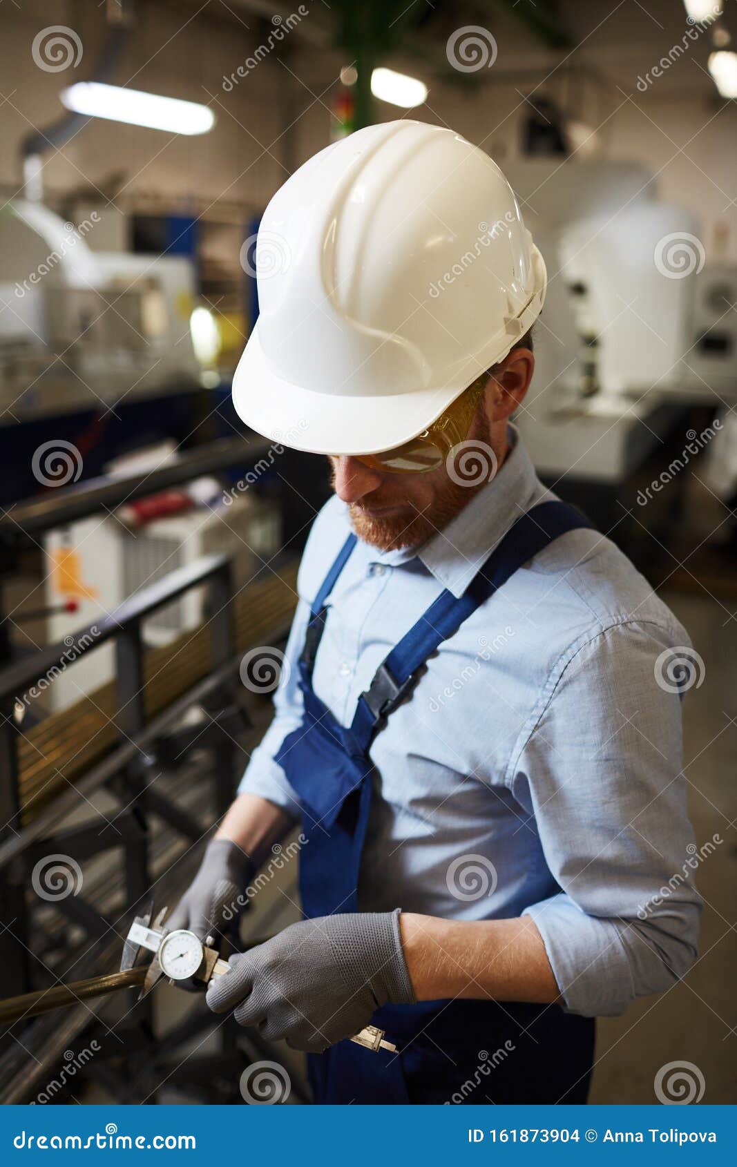 Engineer Measuring the Pipe Stock Photo - Image of adult, safety: 161873904