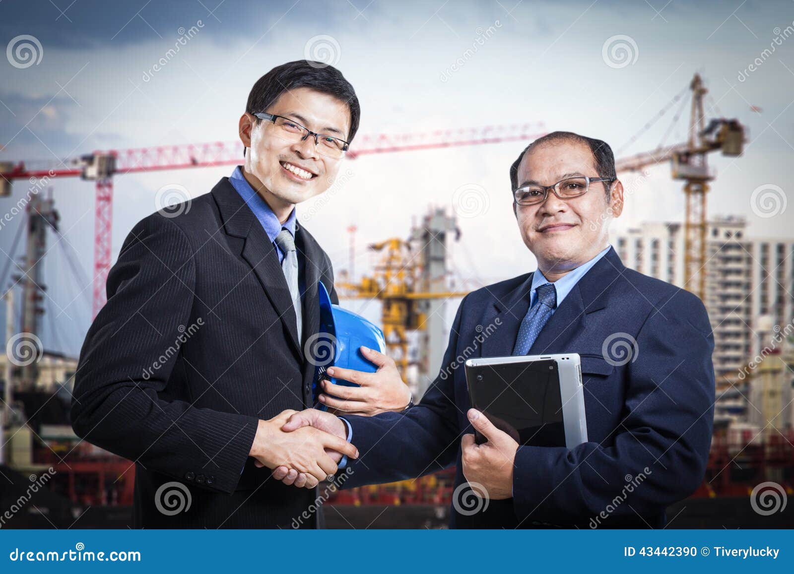 Engineering and Businessman Stock Photo - Image of meeting, looking ...