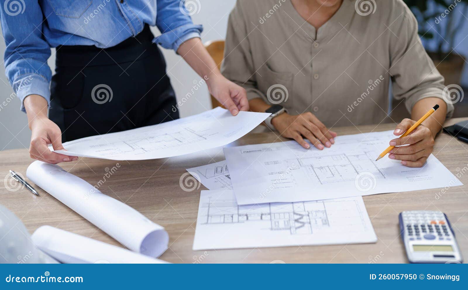Engineering Construction Concept, Two Female Engineers Brainstorming ...