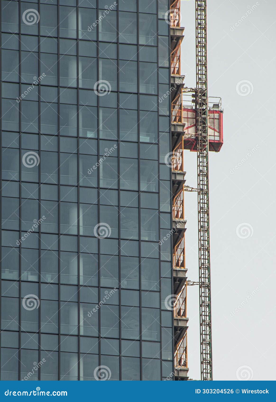 Engineering Elevator on the Glass Curtain Wall of the Upcoming ...