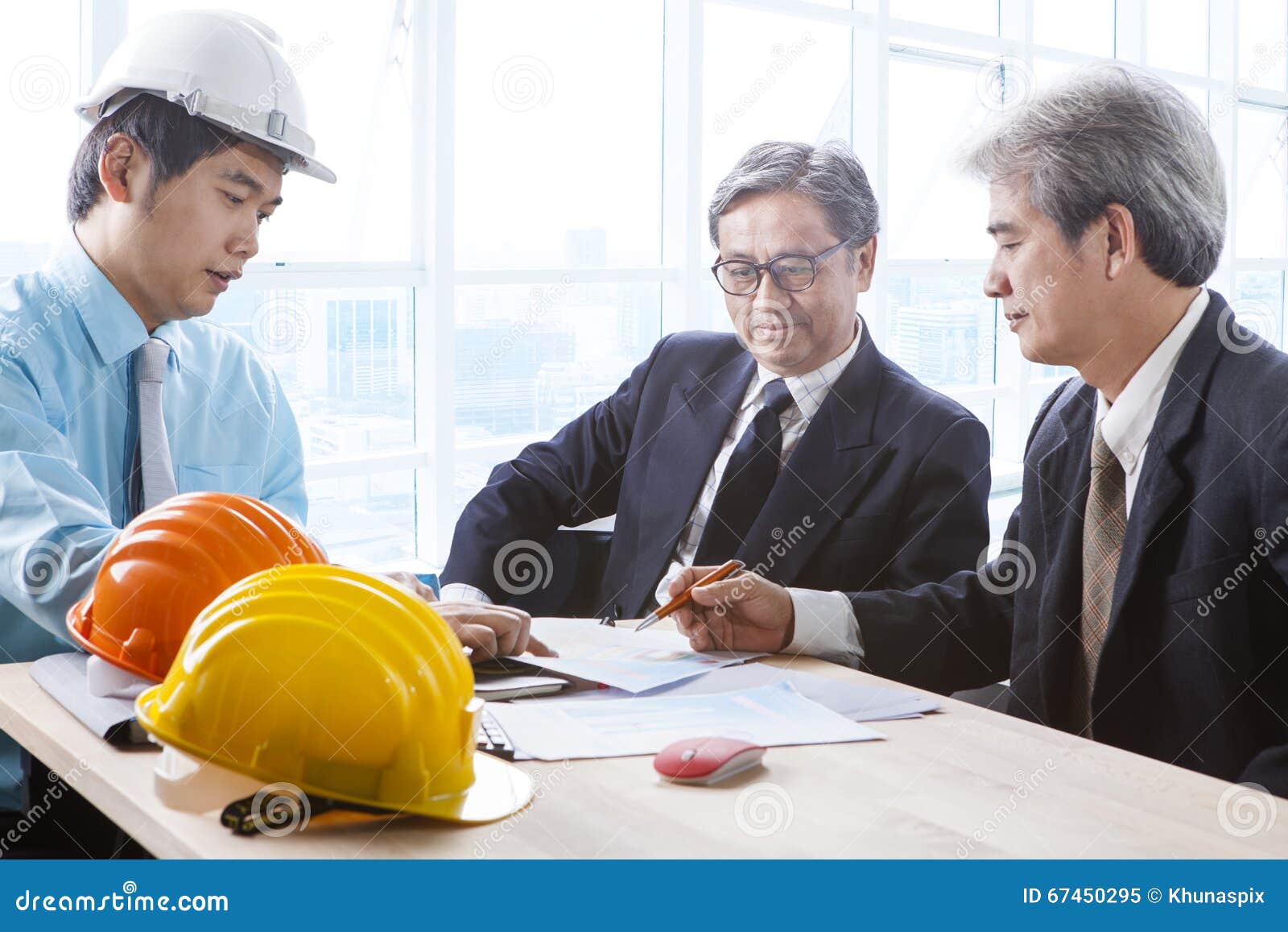 Engineering Man Team Work Serious Project Meeting in Office Meet Stock ...