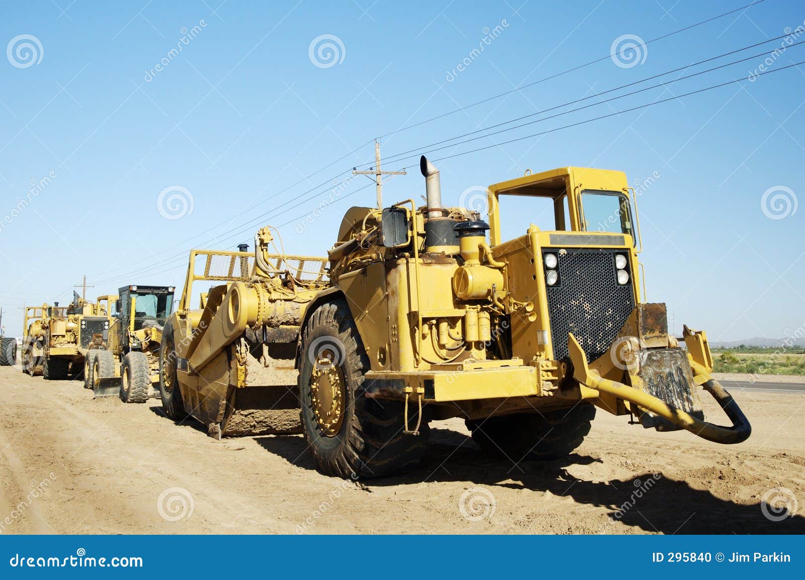 Engins De Travaux Publics Lourds Photo stock - Image du fouille ...