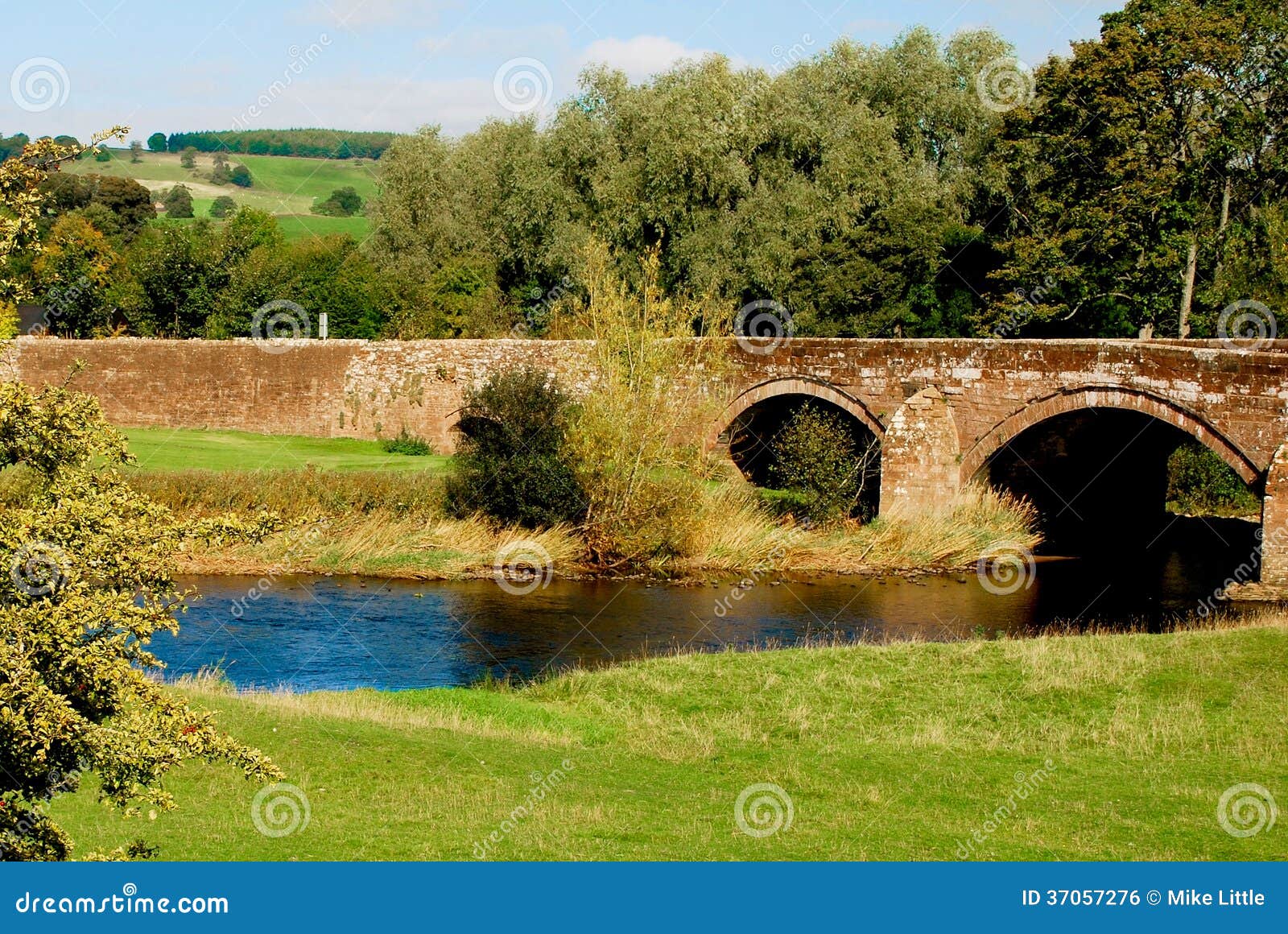 English Bridge stock photo. Image of hills, arch, united - 37057276
