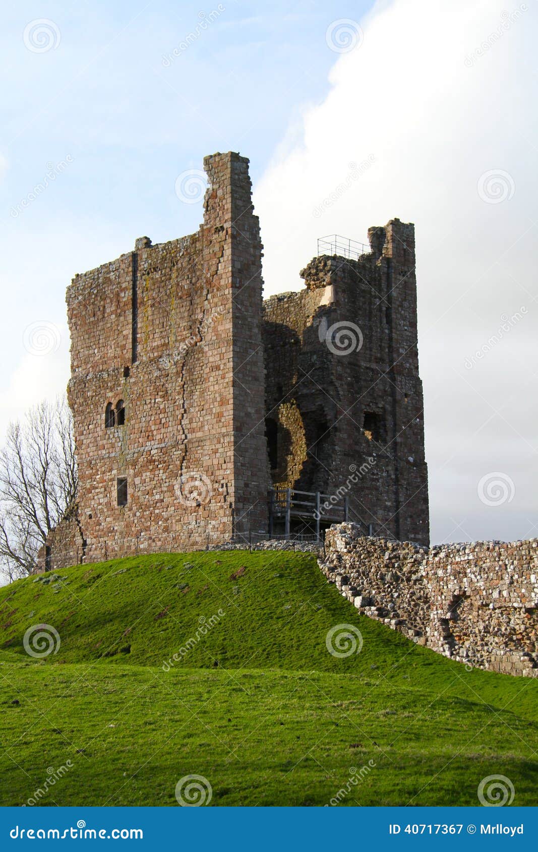 English castle ruins stock image. Image of history, ancient - 40717367