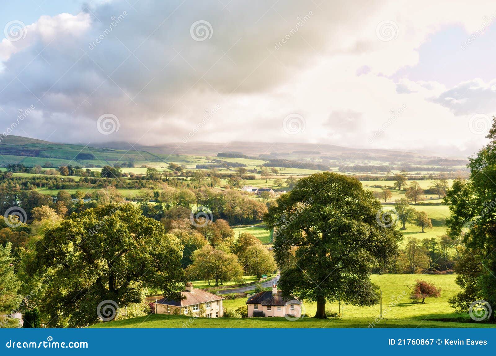 English Countryside in Autumn Stock Image - Image of countryside, rural ...