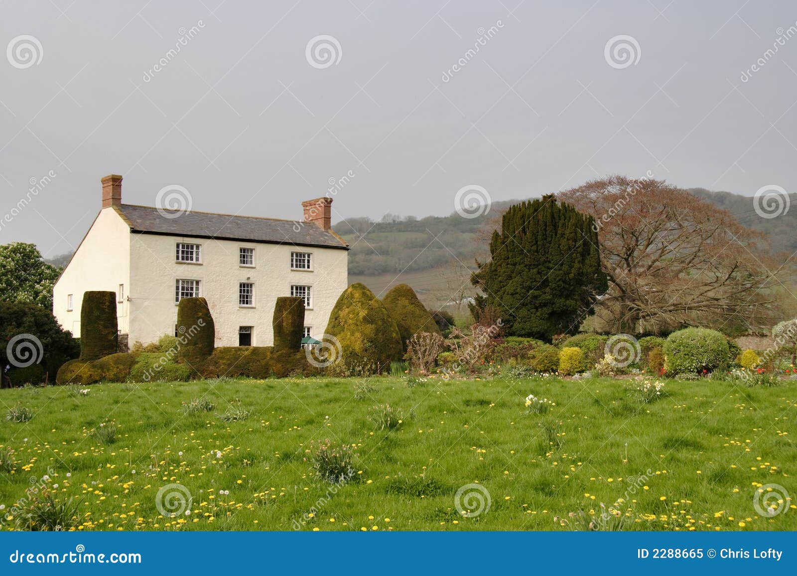 English Farmhouse stock image. Image of rural, peaceful - 2288665