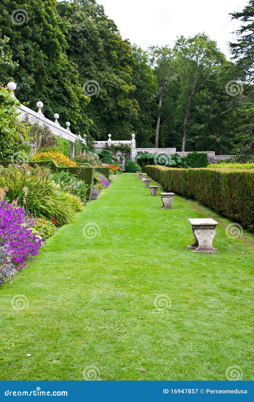 English Garden stock image. Image of beauty, grass, nature - 16947857