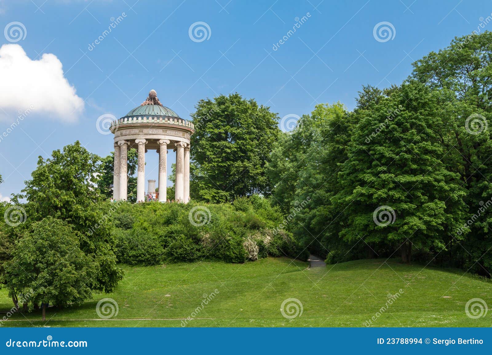 English Garden Park in Munich Stock Photo - Image of stone, summertime ...