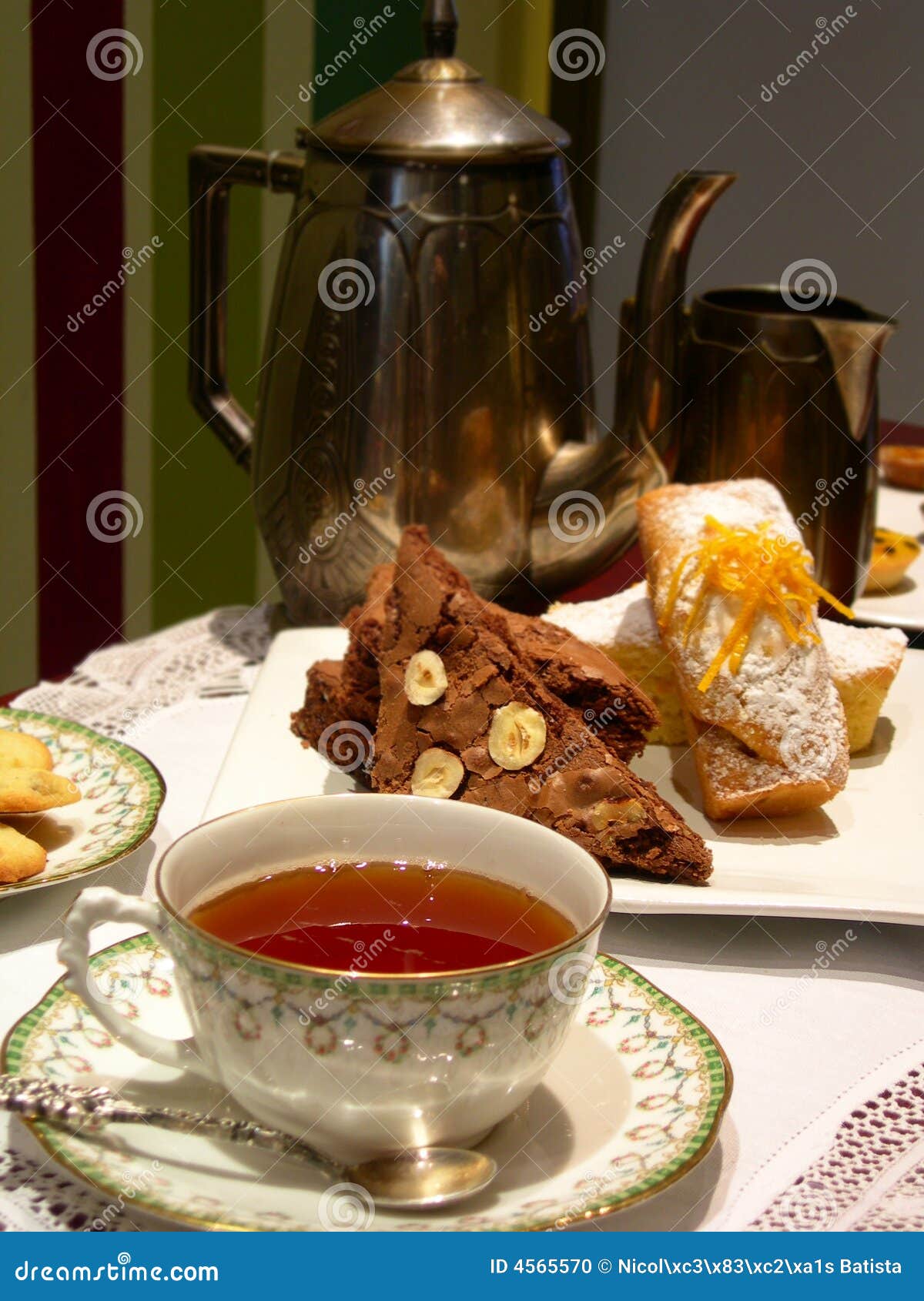 English Tea with Bakery Muffin Stock Photo - Image of cream, afternoon ...