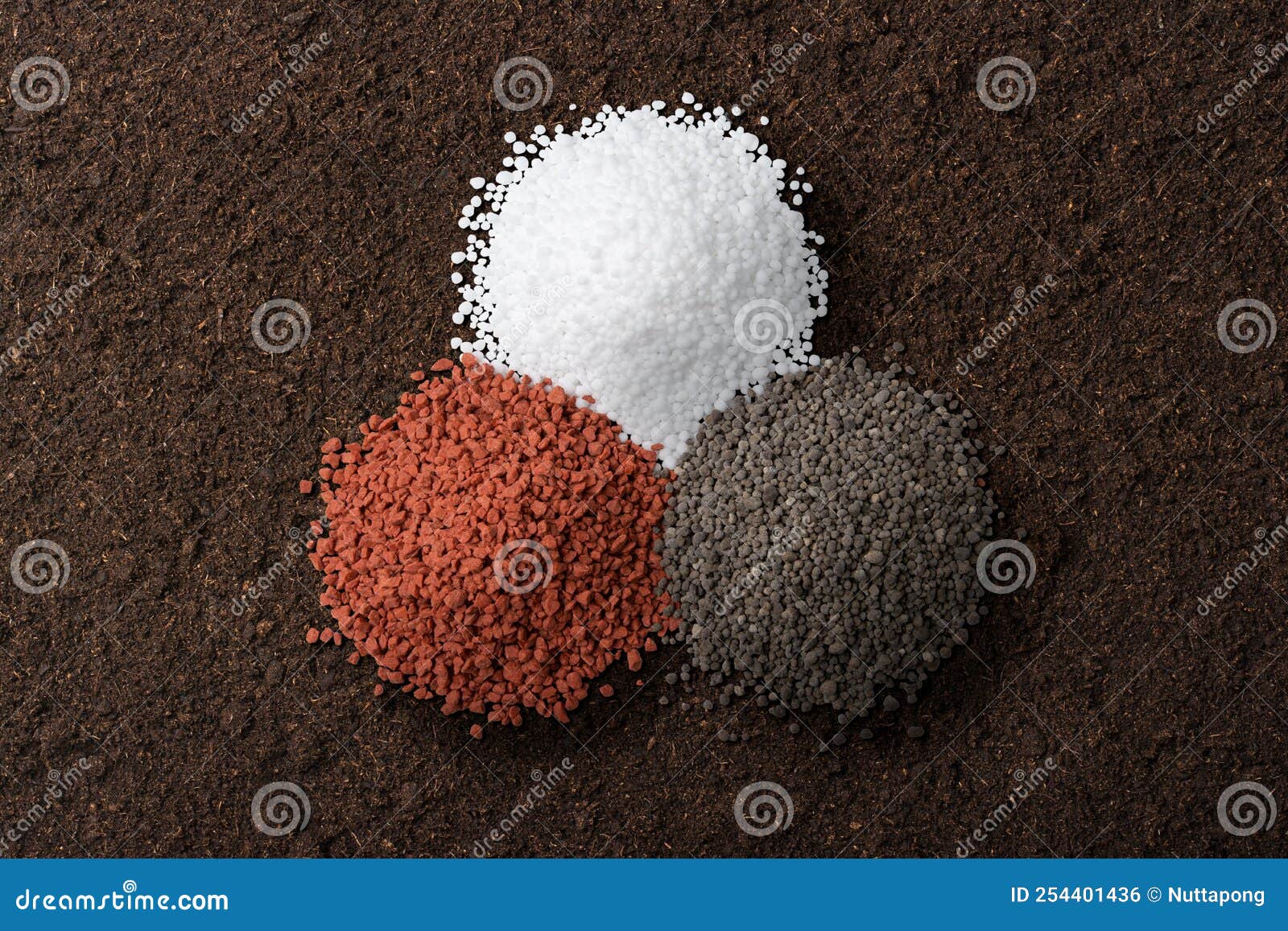 Engrais Chimiques . Azote Phosphate Potassium Npk Photo stock - Image ...