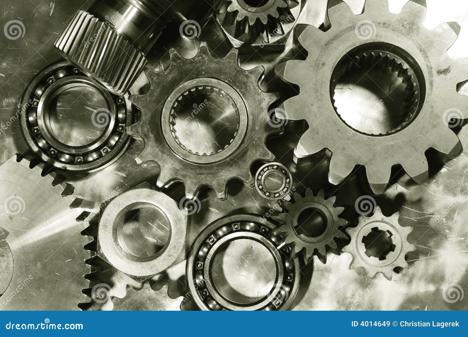 Engranajes De Acero En El Tono De Bronce Imagen de archivo - Imagen de ...