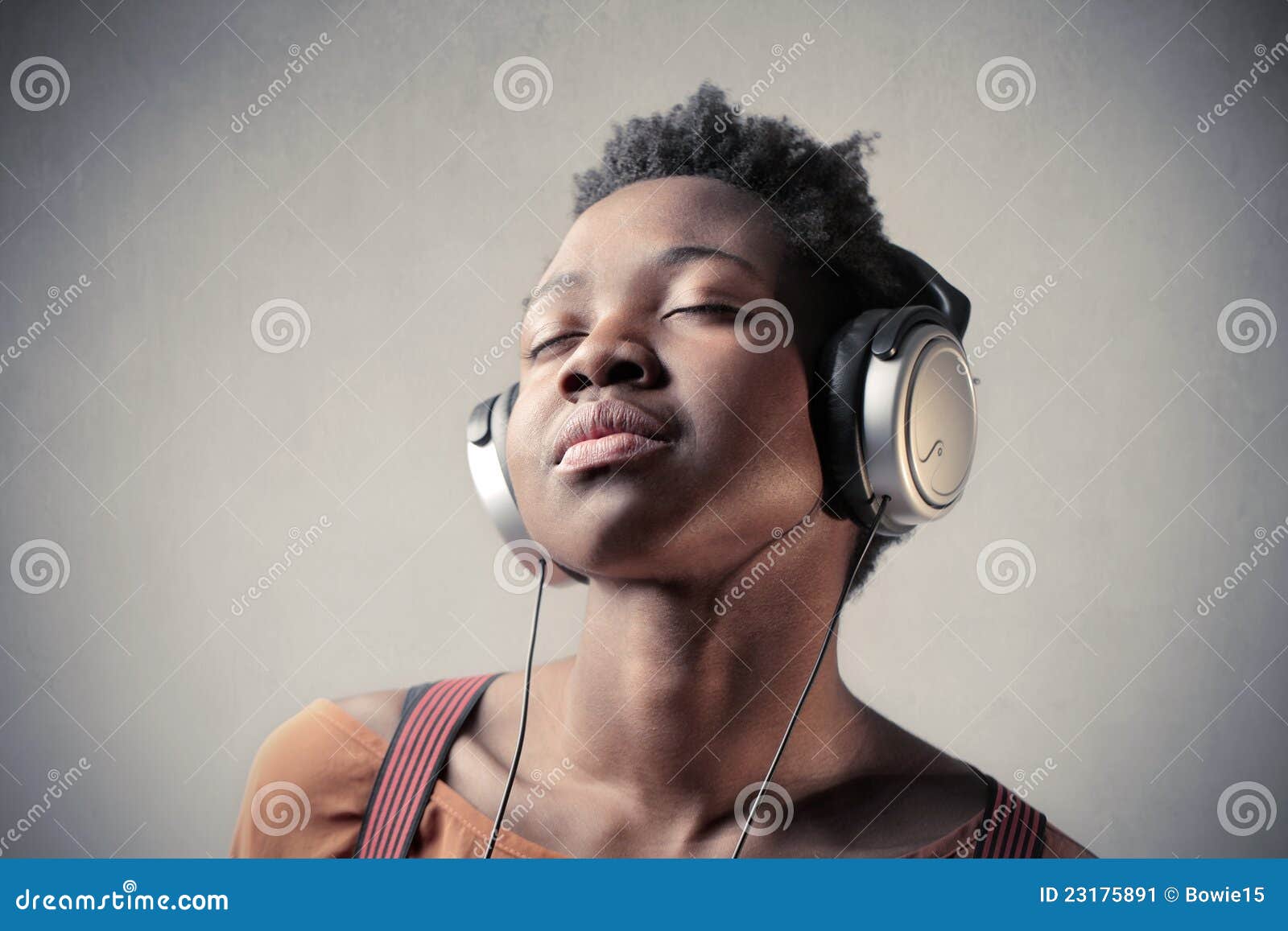 Enjoy good music stock image. Image of earphones, song - 23175891