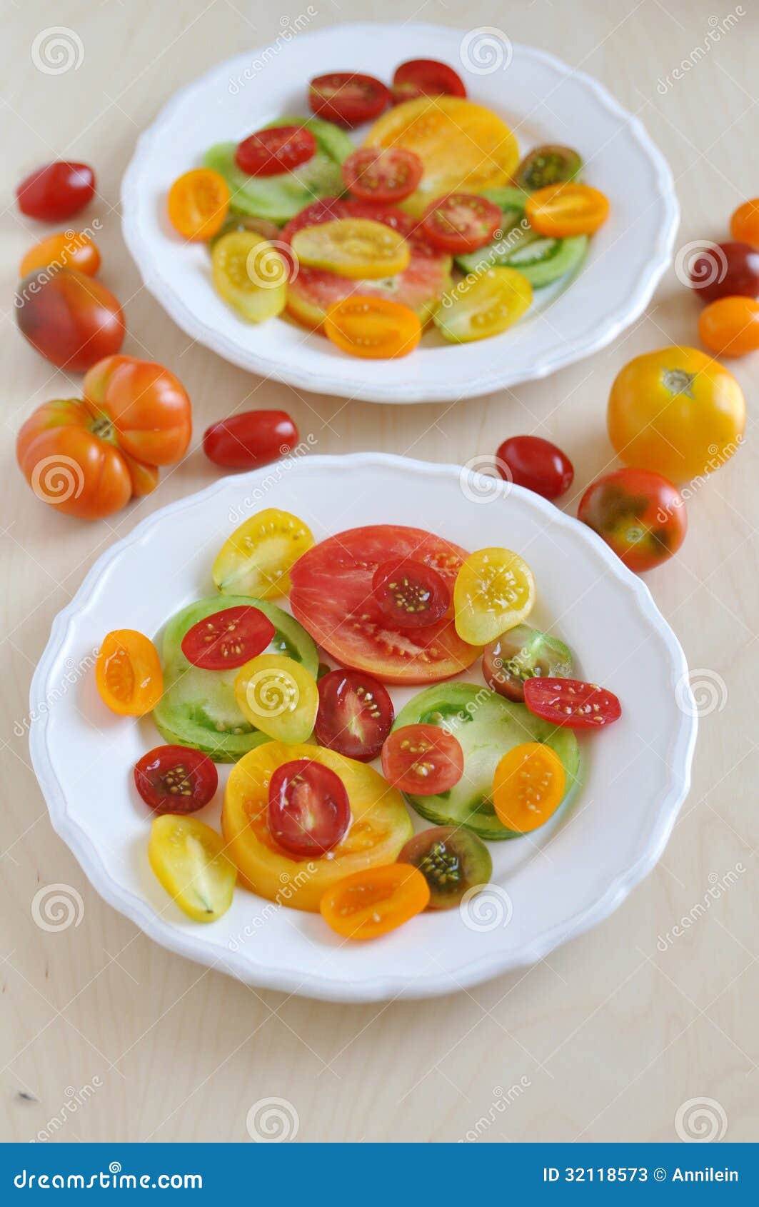 Ensalada Colorida Del Tomate Imagen de archivo - Imagen de manglar ...