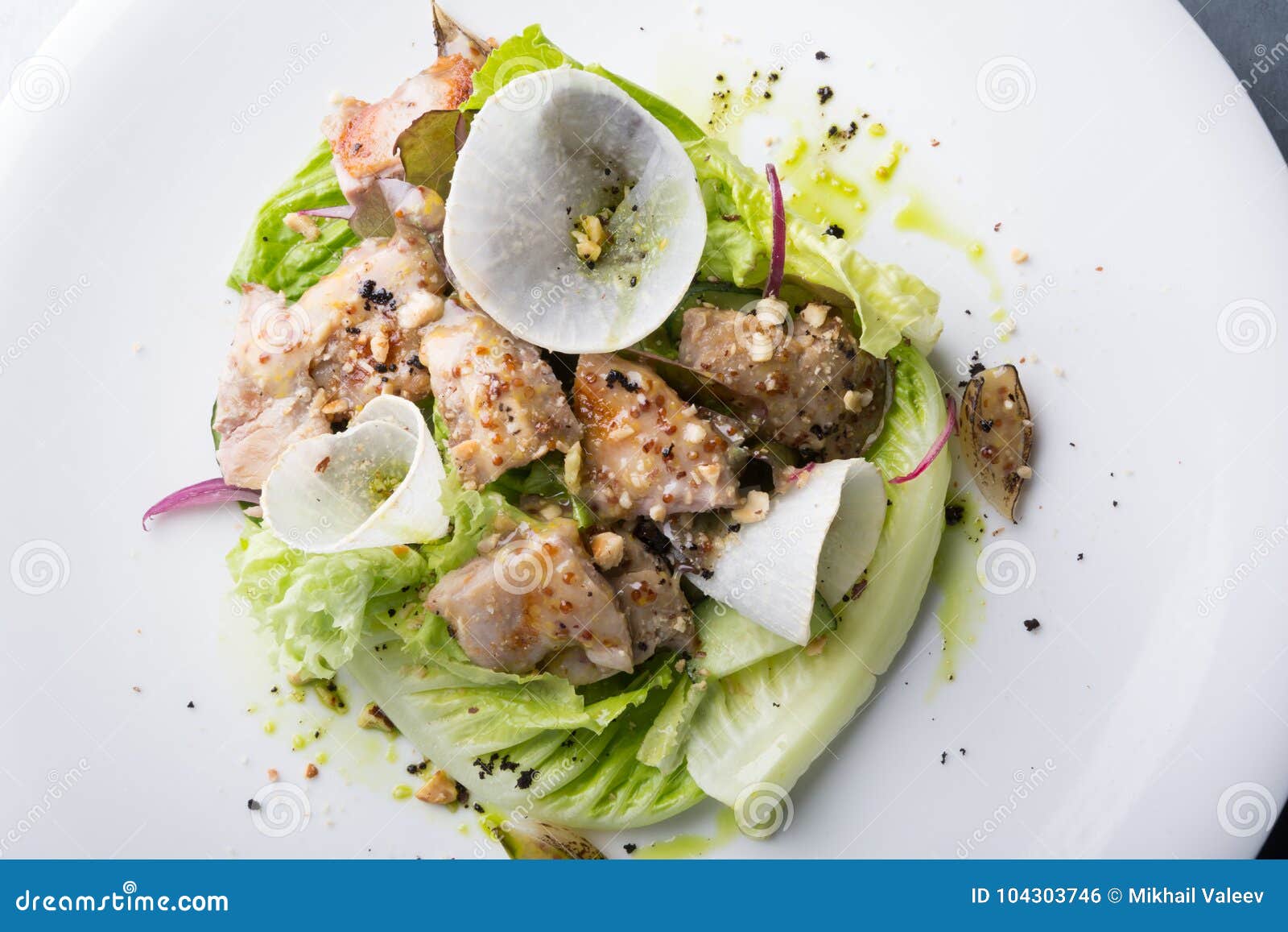 Ensalada De Pollo Con Lechuga, Foto de archivo - Imagen de restaurante ...