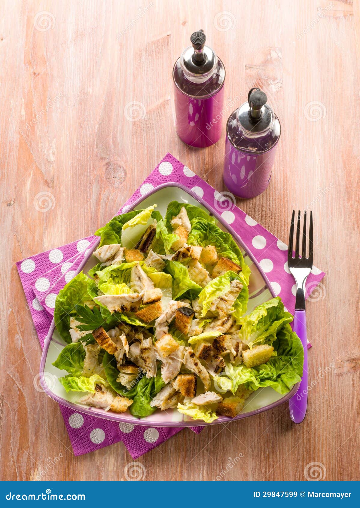 Ensalada De Pollo Con Lechuga Imagen de archivo - Imagen de cebolla ...