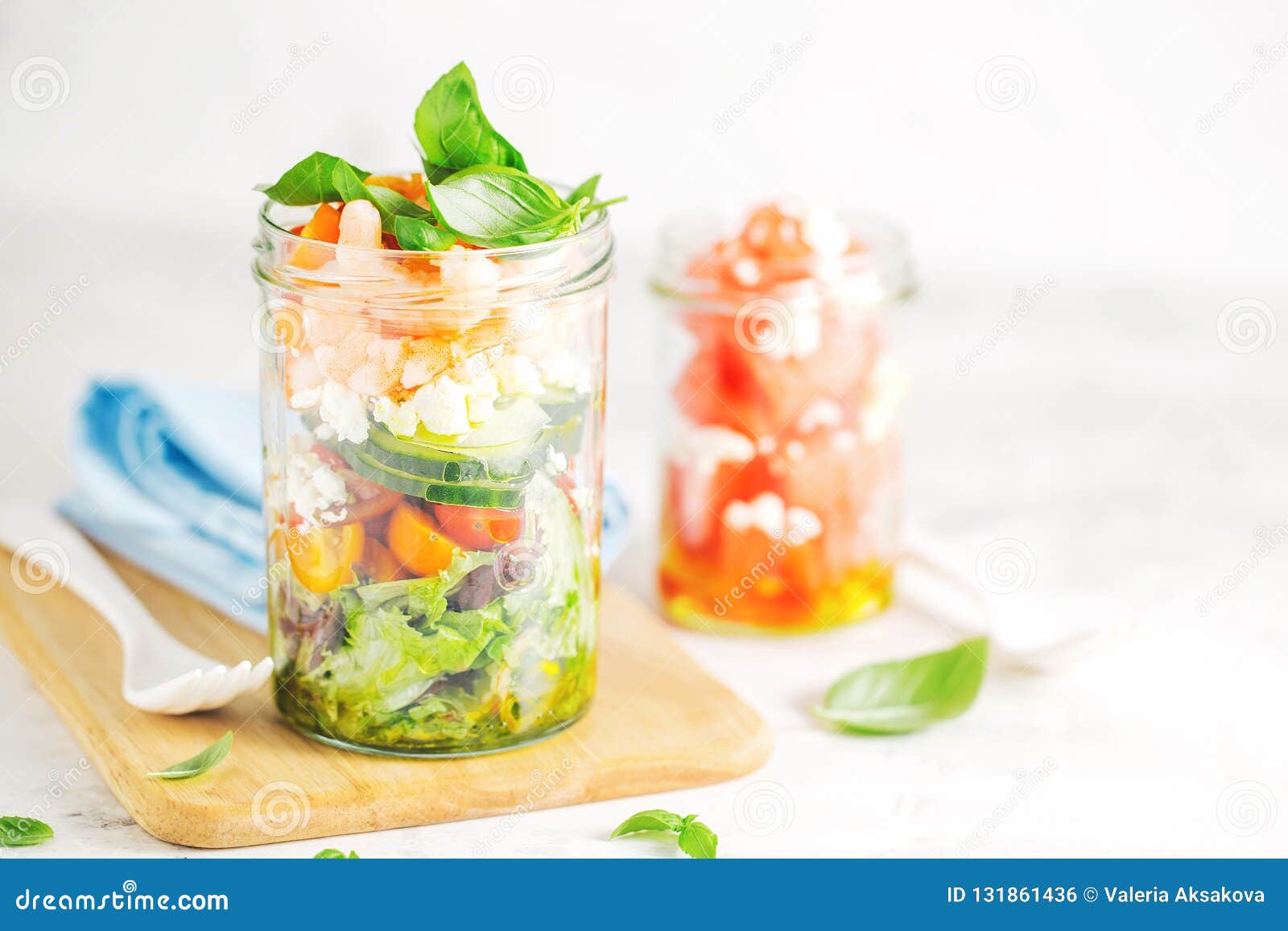 Ensalada Fresca En El Tarro Preparado Foto de archivo - Imagen de tarro ...