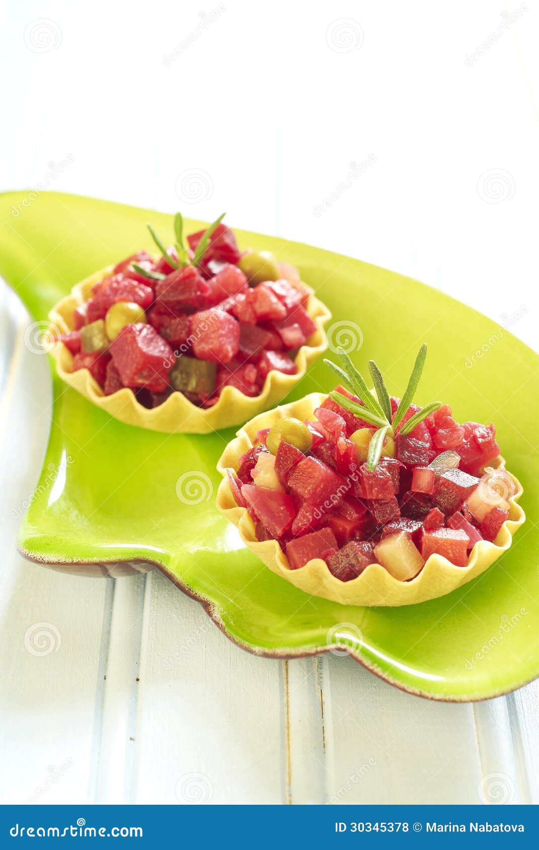 Ensalada Rusa De La Remolacha Foto de archivo - Imagen de jugoso ...