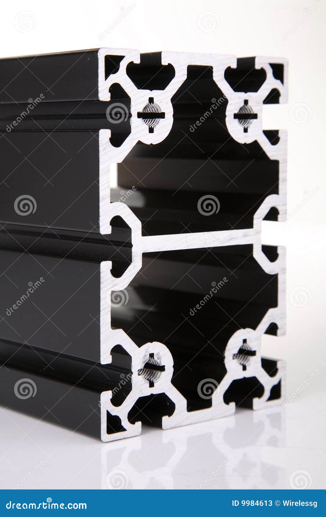 Ensamblaje del duraluminio imagen de archivo. Imagen de plata - 9984613