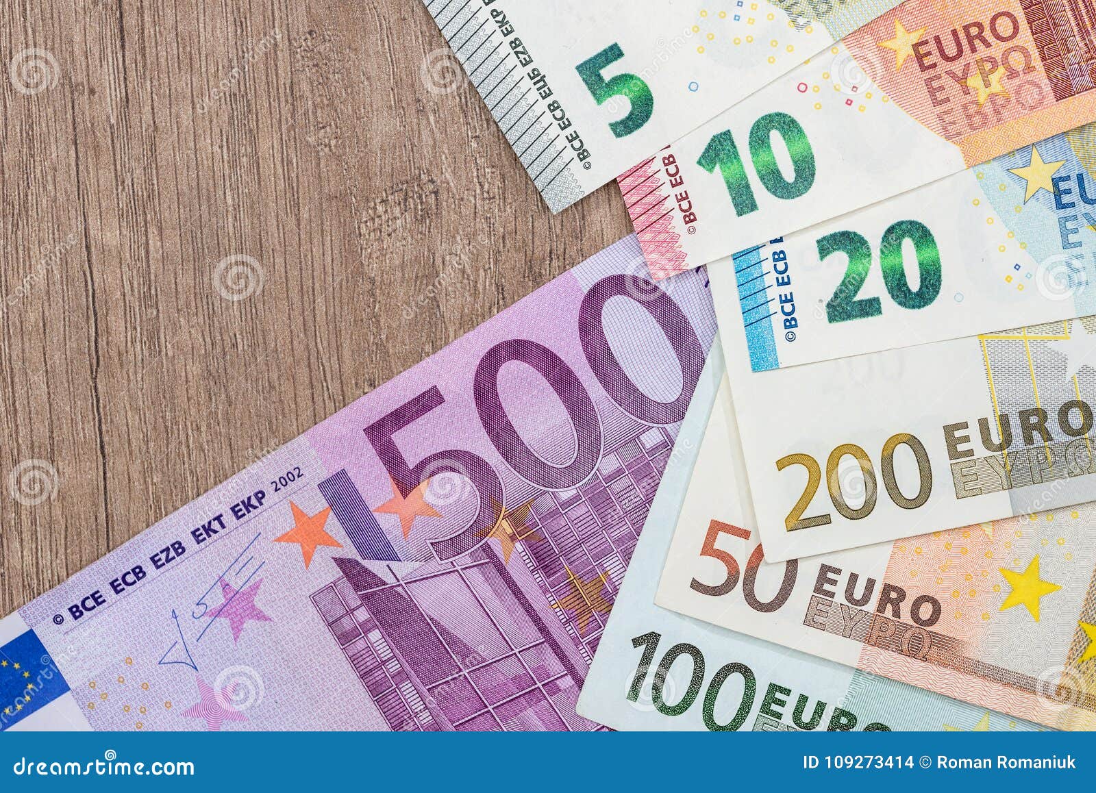 Ensemble Complet Des Factures D'euros Photo stock - Image du fond ...