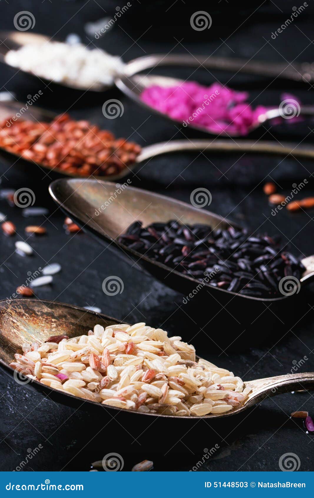 Ensemble de riz peu commun image stock. Image du rond - 51448503