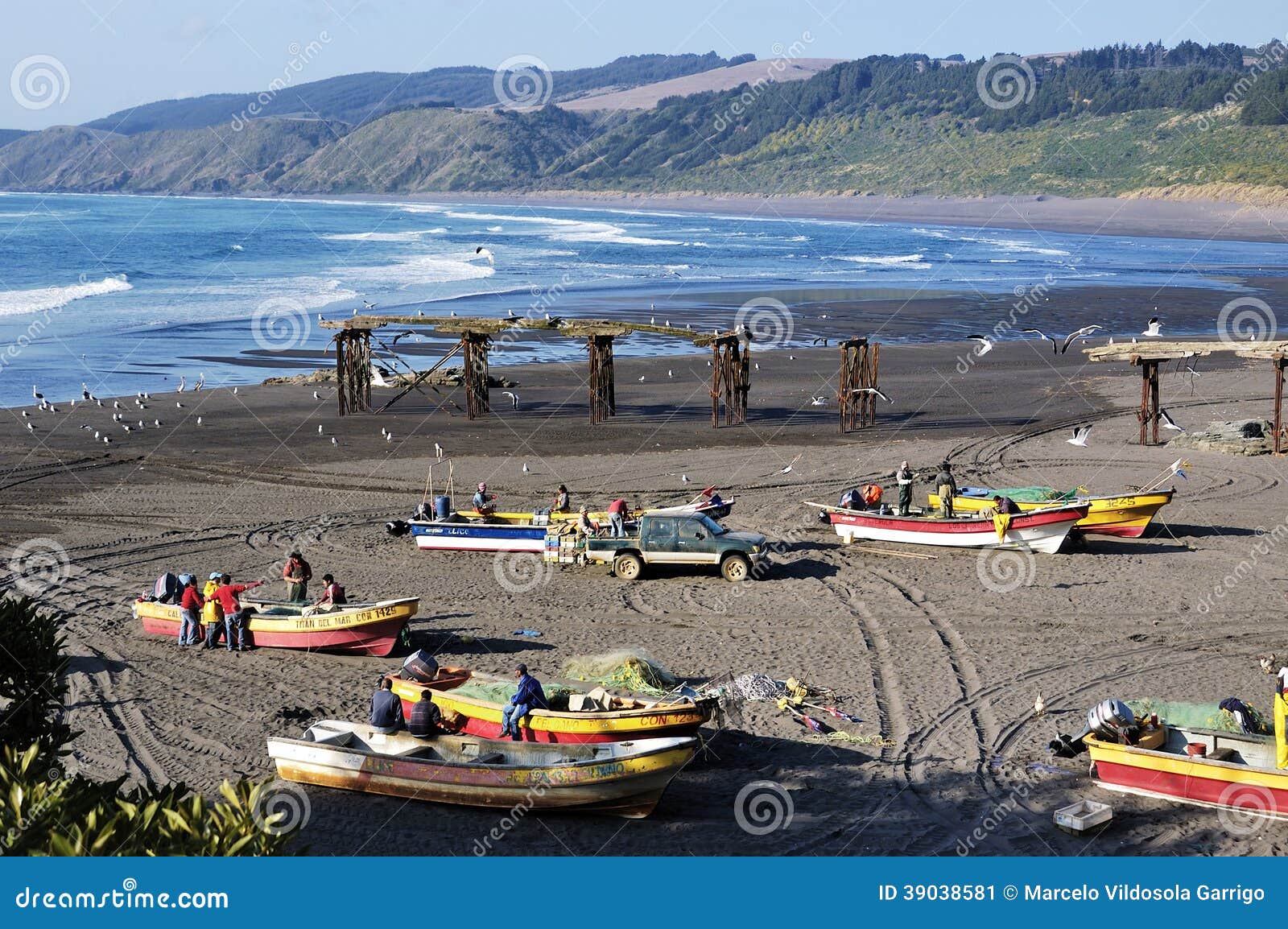 Ensenada de la pesca foto editorial. Imagen de paisaje - 39038581