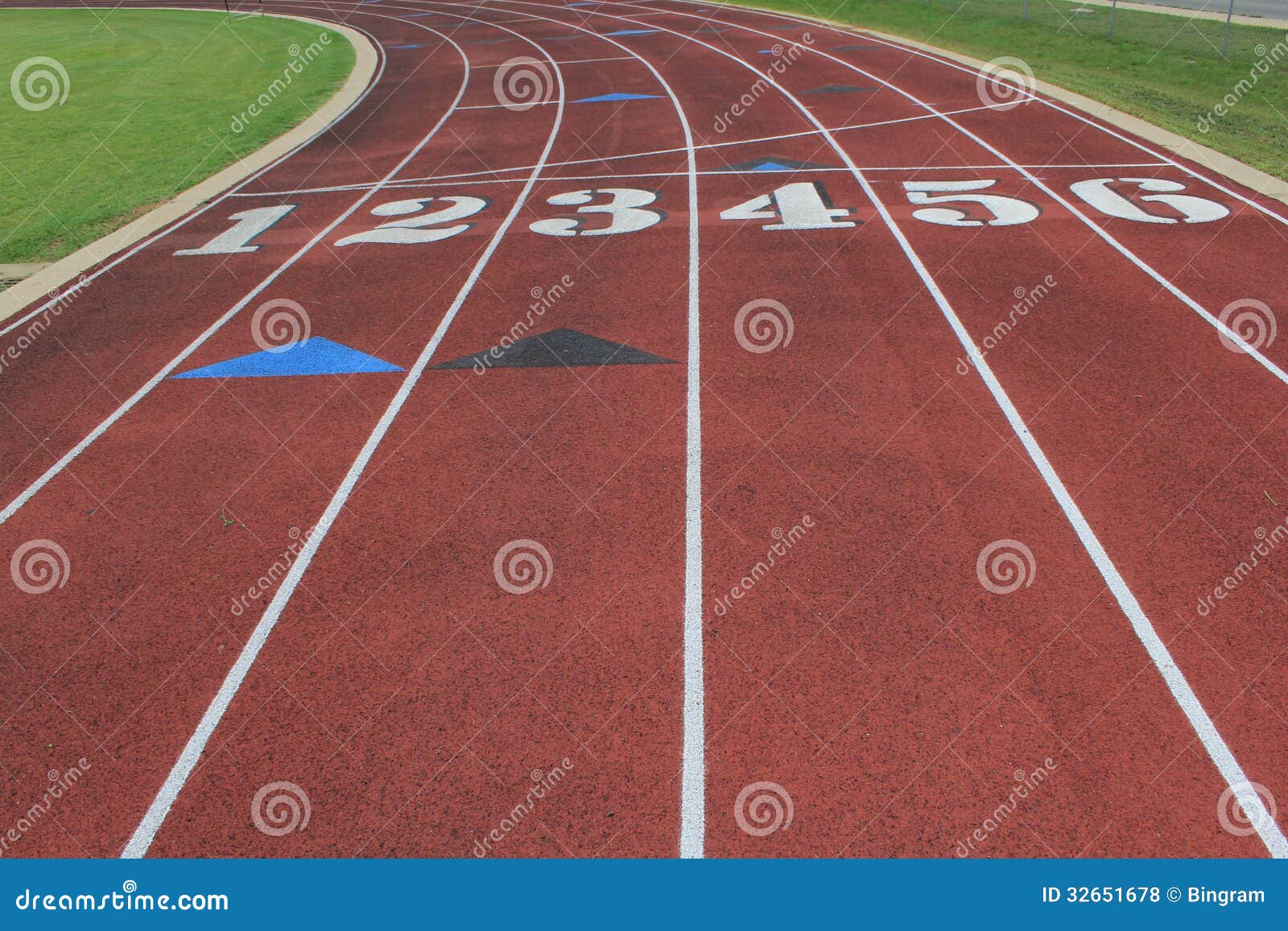 Entering the curve stock photo. Image of start, race - 32651678