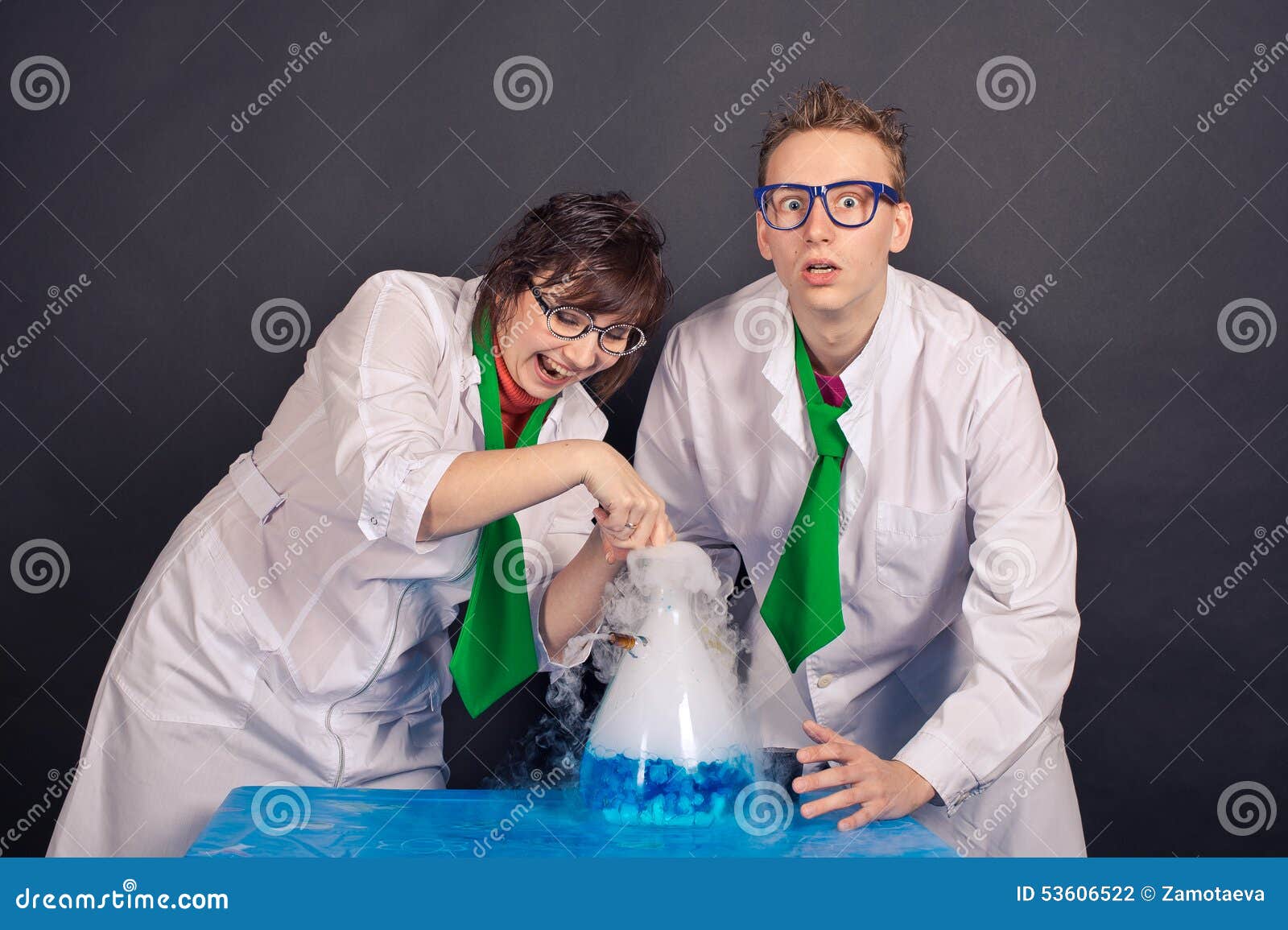 Entertaining Chemistry and Mad Scientists 1557. Stock Photo - Image of ...