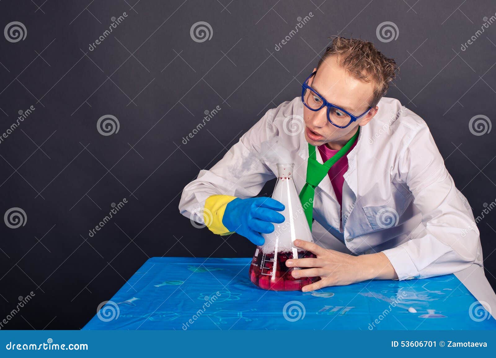 Entertaining Chemistry and Mad Scientists 1536. Stock Image - Image of ...