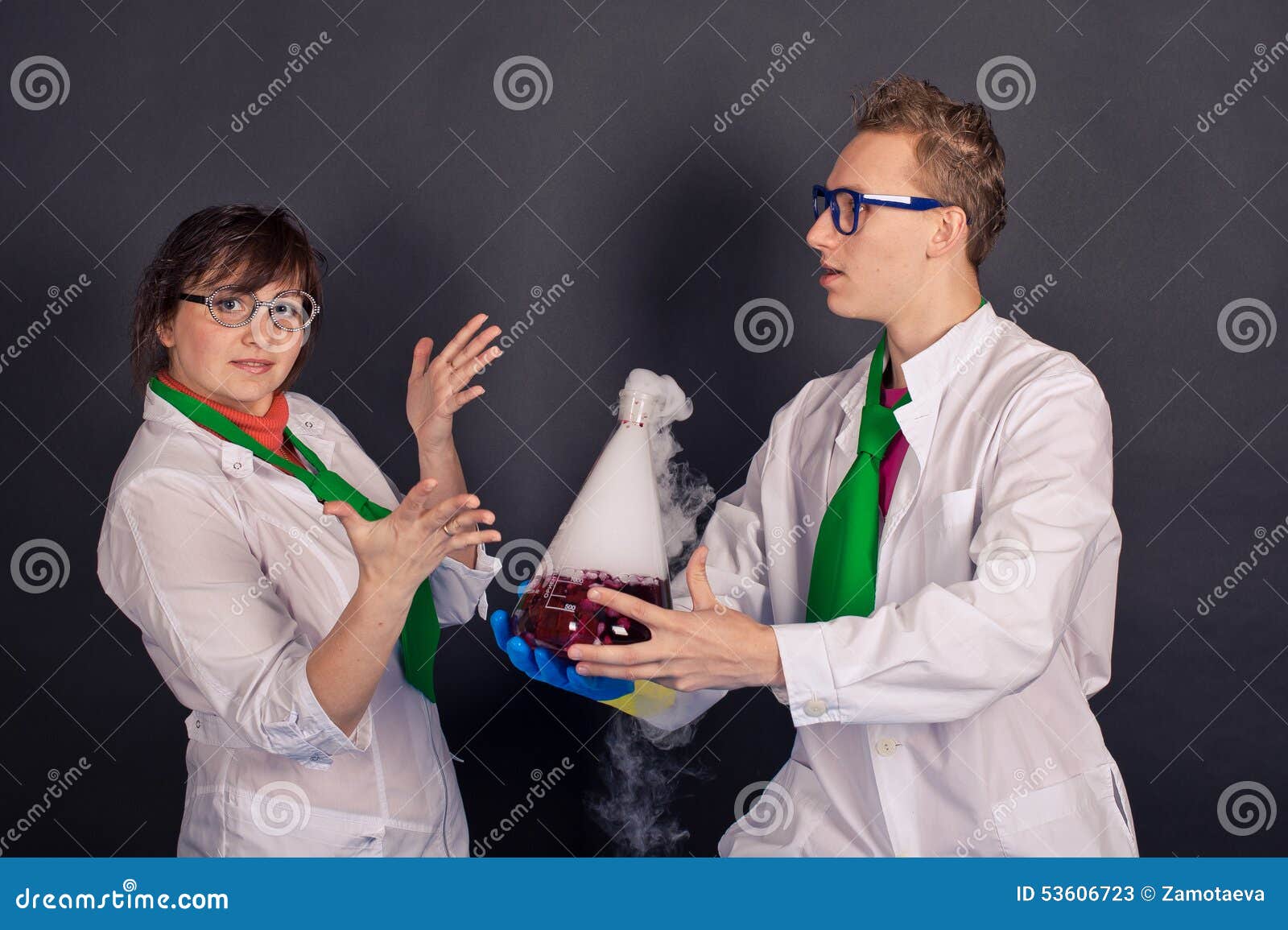 Entertaining Chemistry and Mad Scientists 1542. Stock Image - Image of ...