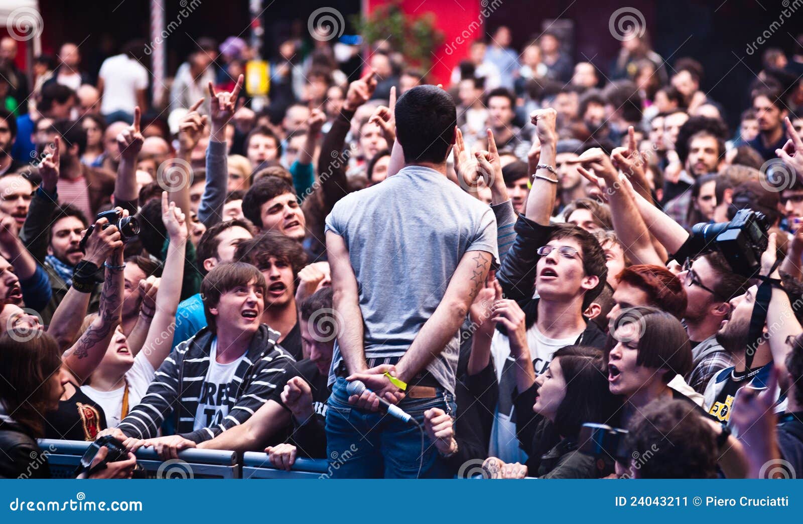 Enthusiastic Crowd during a Rock Concert Editorial Photo - Image of ...