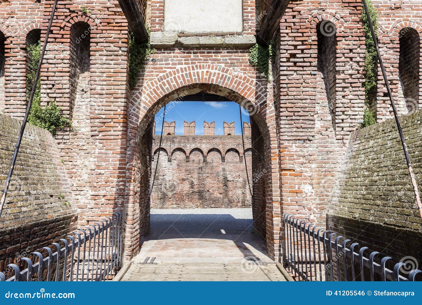 Entrance of a castle stock photo. Image of fortification - 41205546