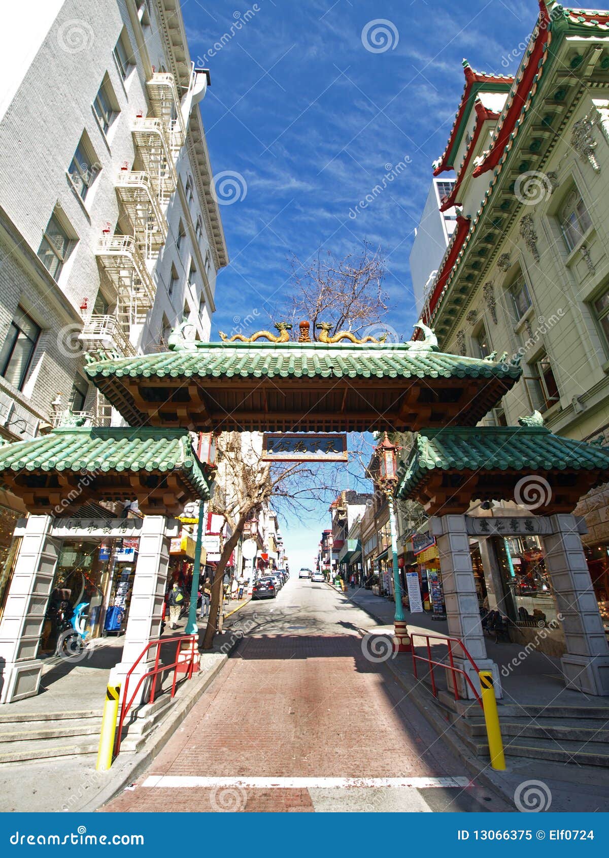 The Entrance of Chinatown in San Francisco Editorial Image - Image of ...