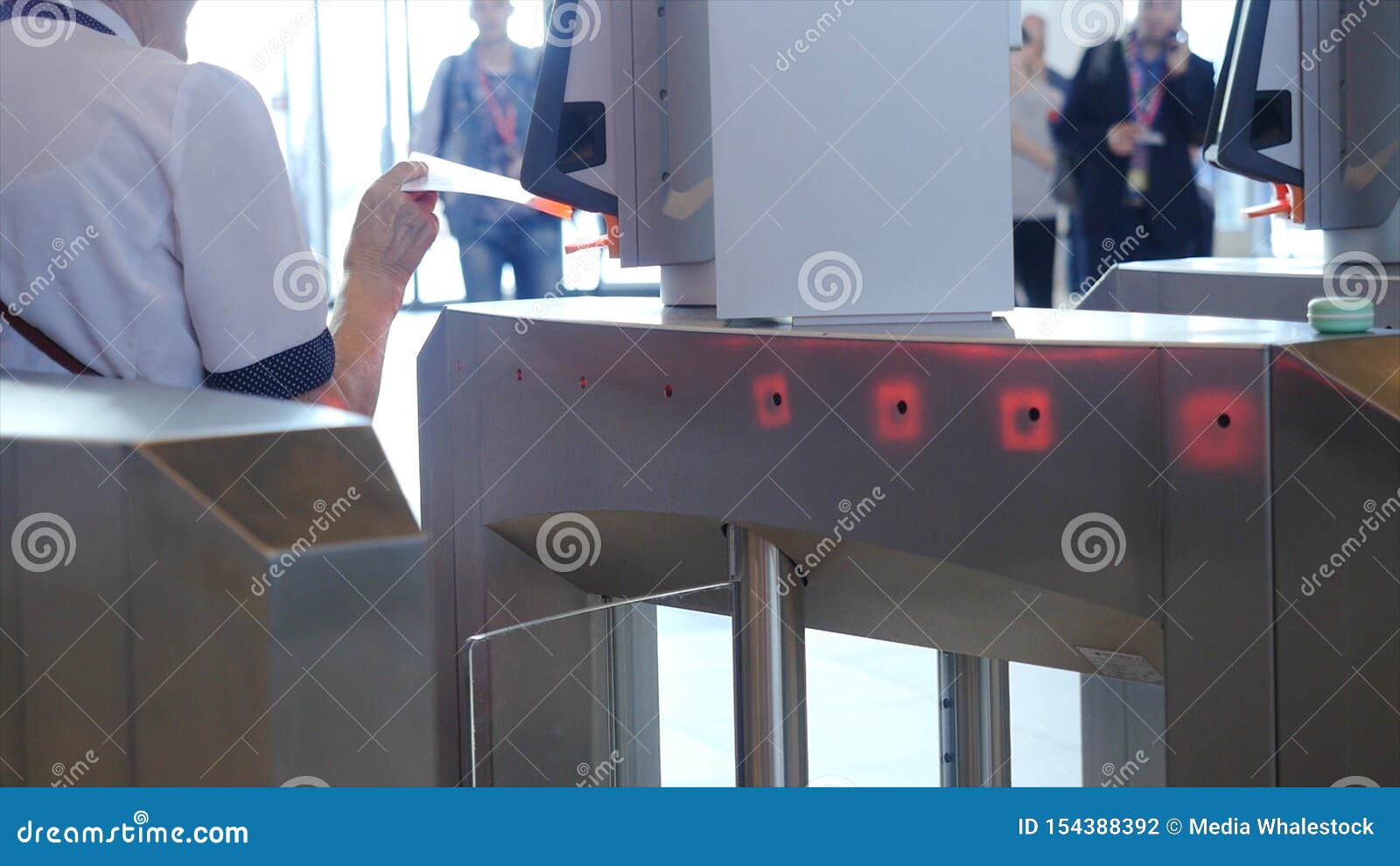 Entrance with E-pass. Media. Automatic Checkpoint with Contactless ... Entrance with E-pass. Media. Automatic Checkpoint with Contactless ...