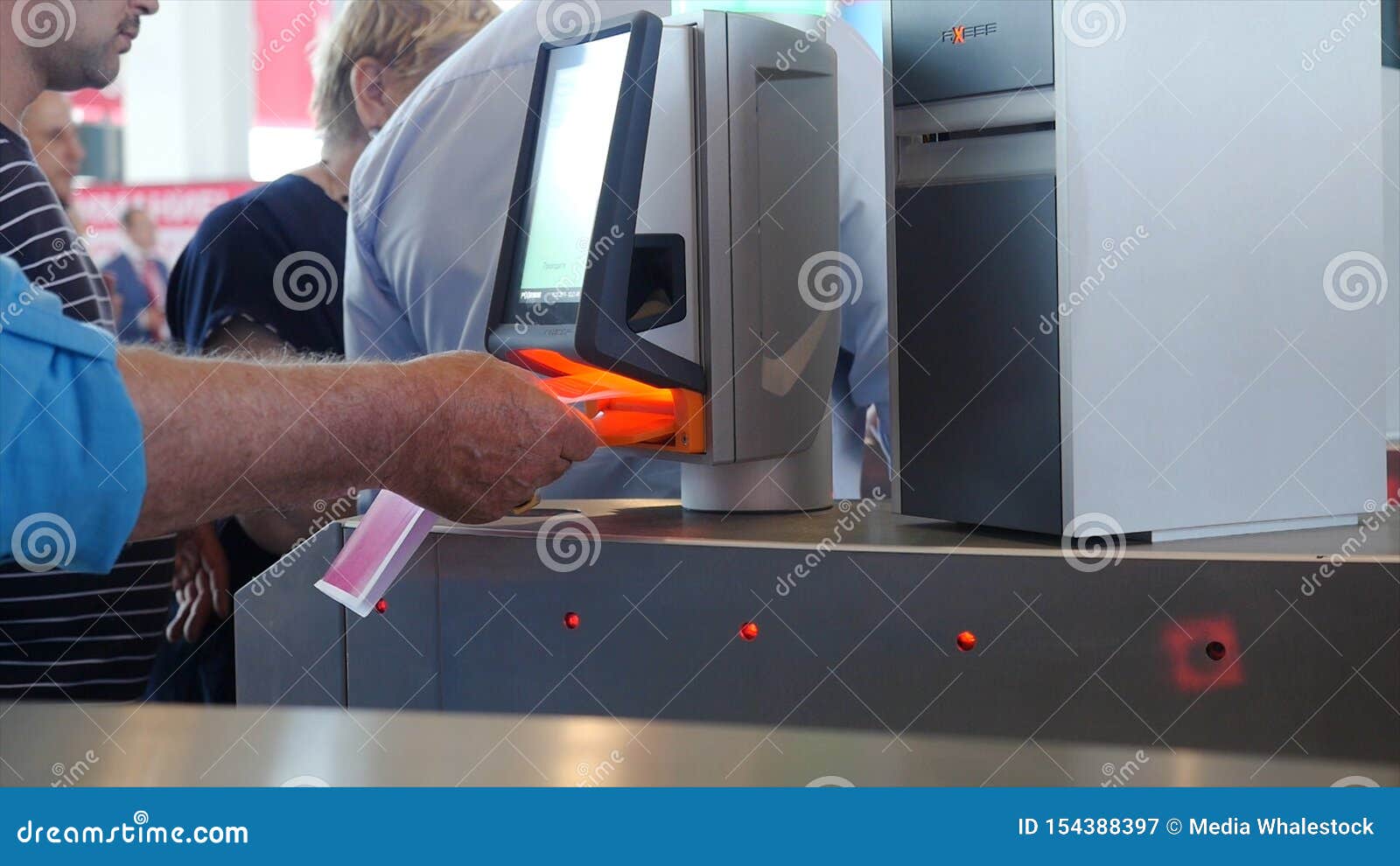 Entrance with E-pass. Media. Automatic Checkpoint with Contactless ... Entrance with E-pass. Media. Automatic Checkpoint with Contactless ...