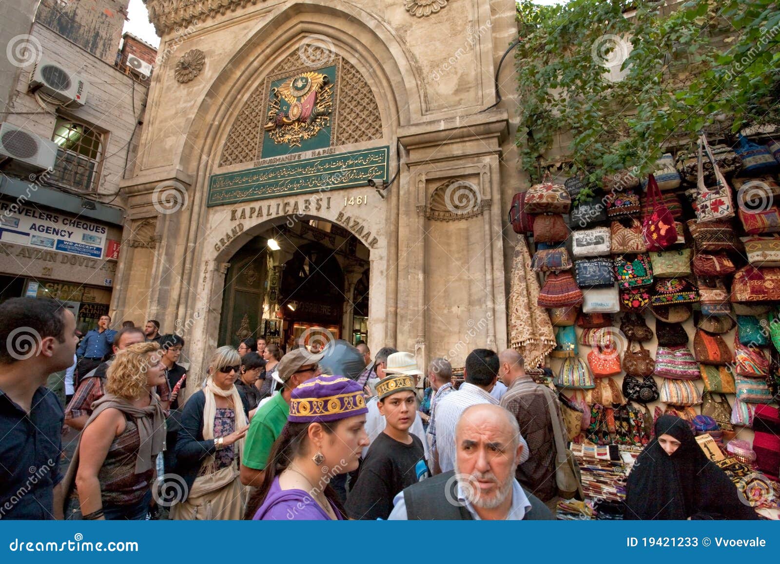 Entrance in Grand Bazaar in Istanbul, Editorial Stock Photo - Image of ...