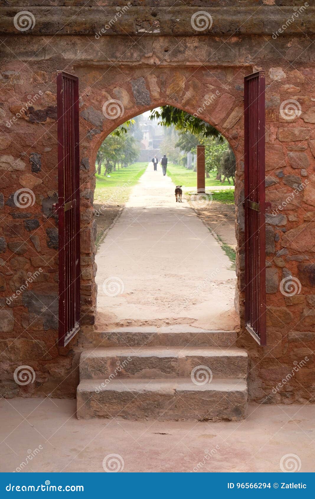 Entrance of Isa Khan Tomb, Humayuns Tomb Complex, Delhi Stock Photo ... Entrance of Isa Khan Tomb, Humayuns Tomb Complex, Delhi Stock Photo ...