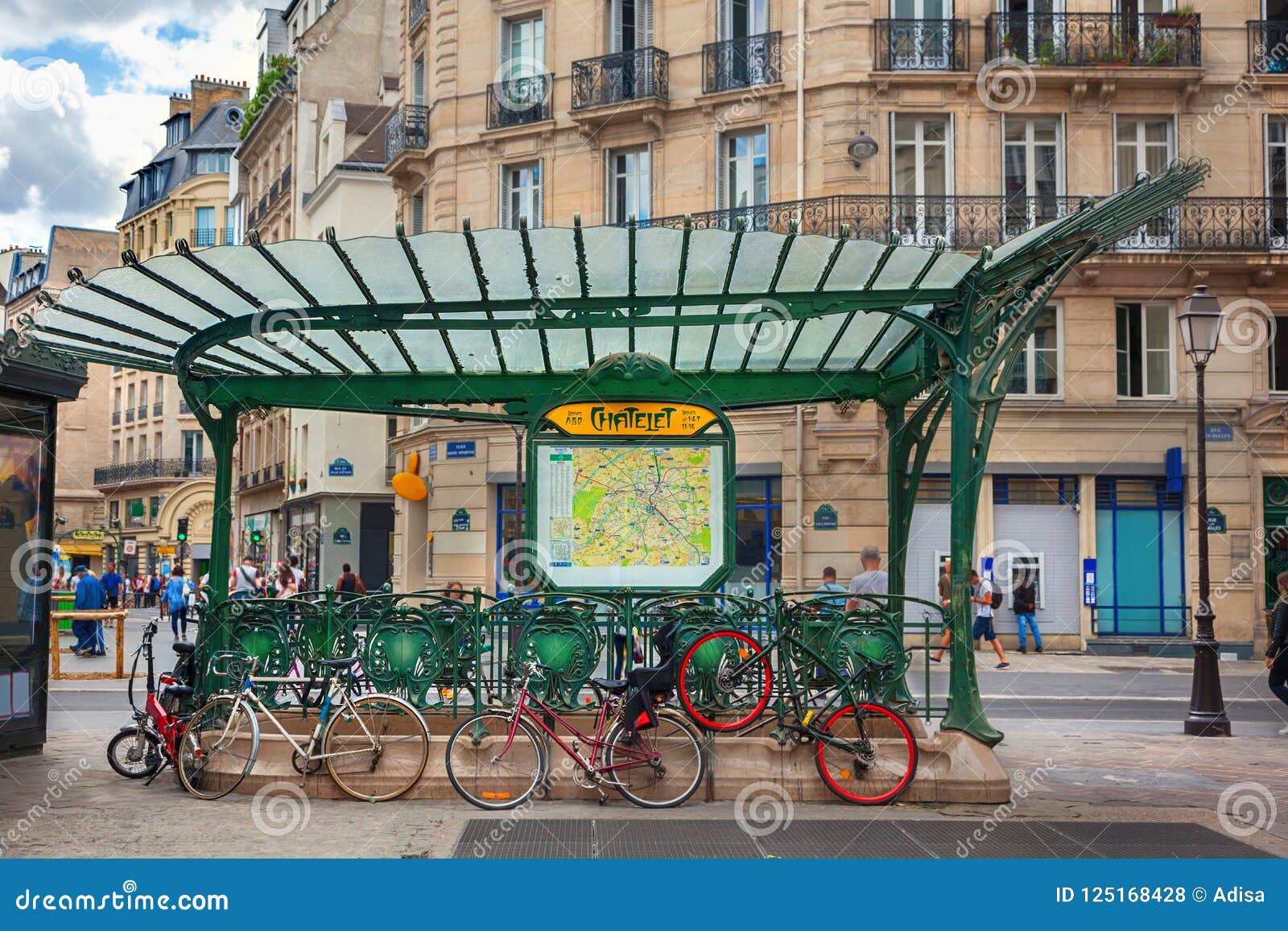 Entrance of the Metro in Paris Editorial Stock Photo - Image of paris ...