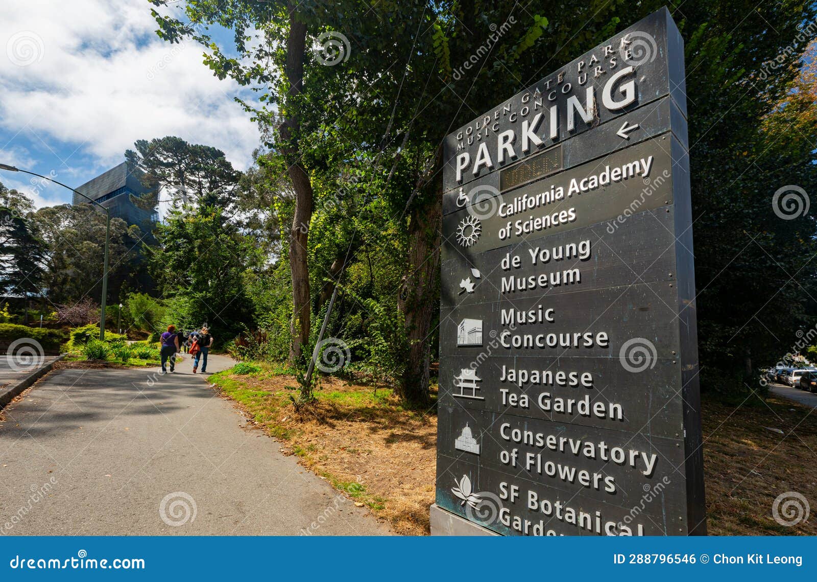 Entrance Pathway of the De Young Museum Editorial Photo - Image of ...